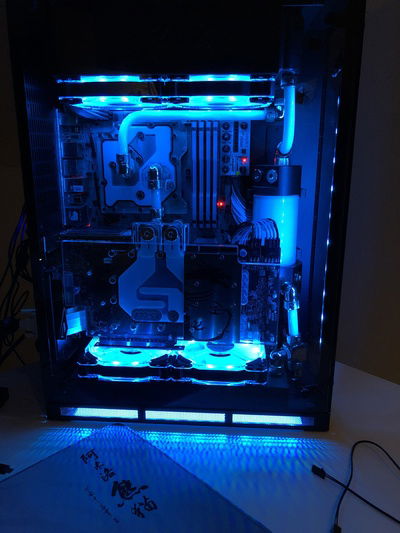Ultimate Custom Liquid Cooled Gaming PC » builds.gg