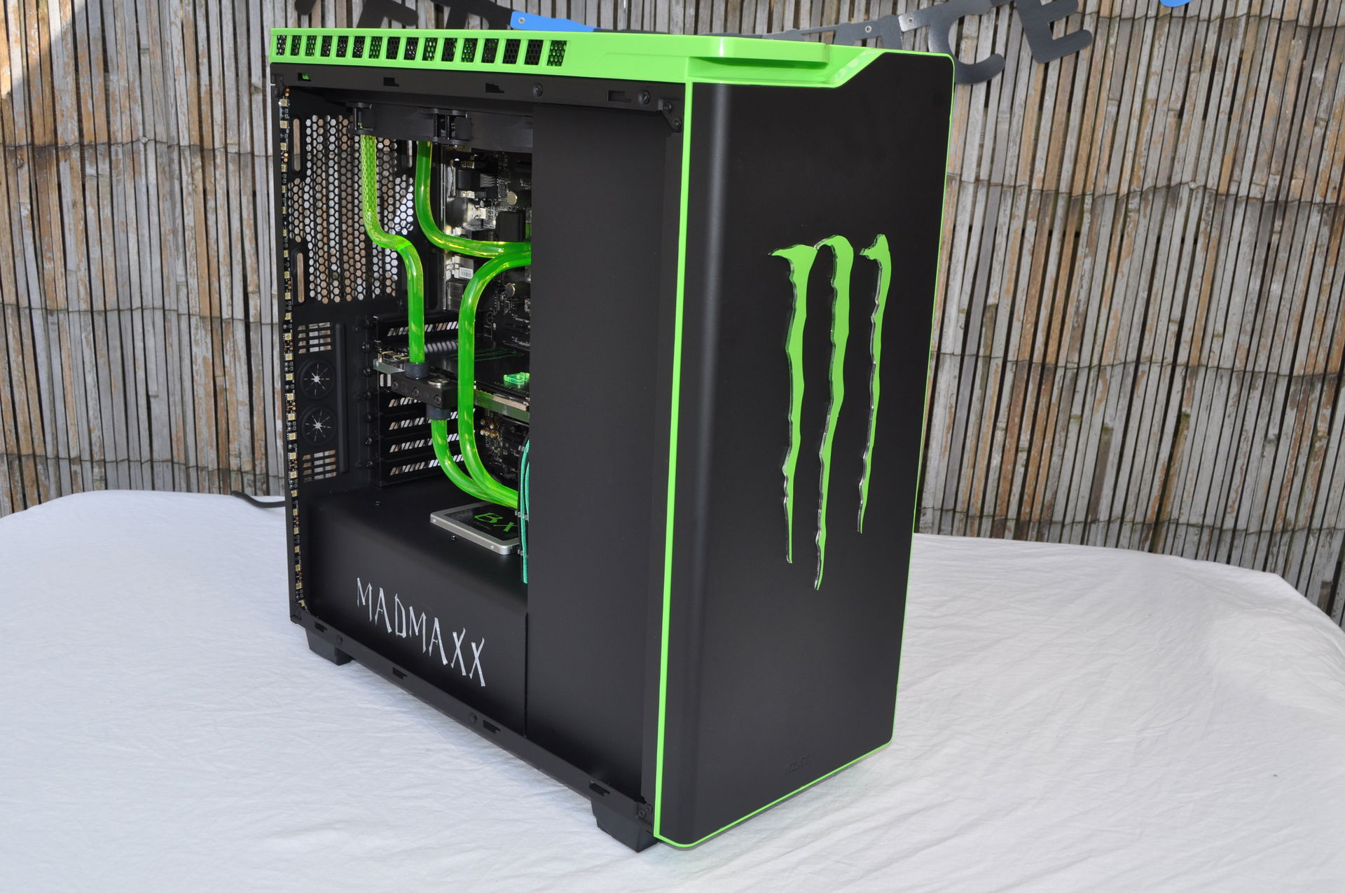 Monster Energy » builds.gg