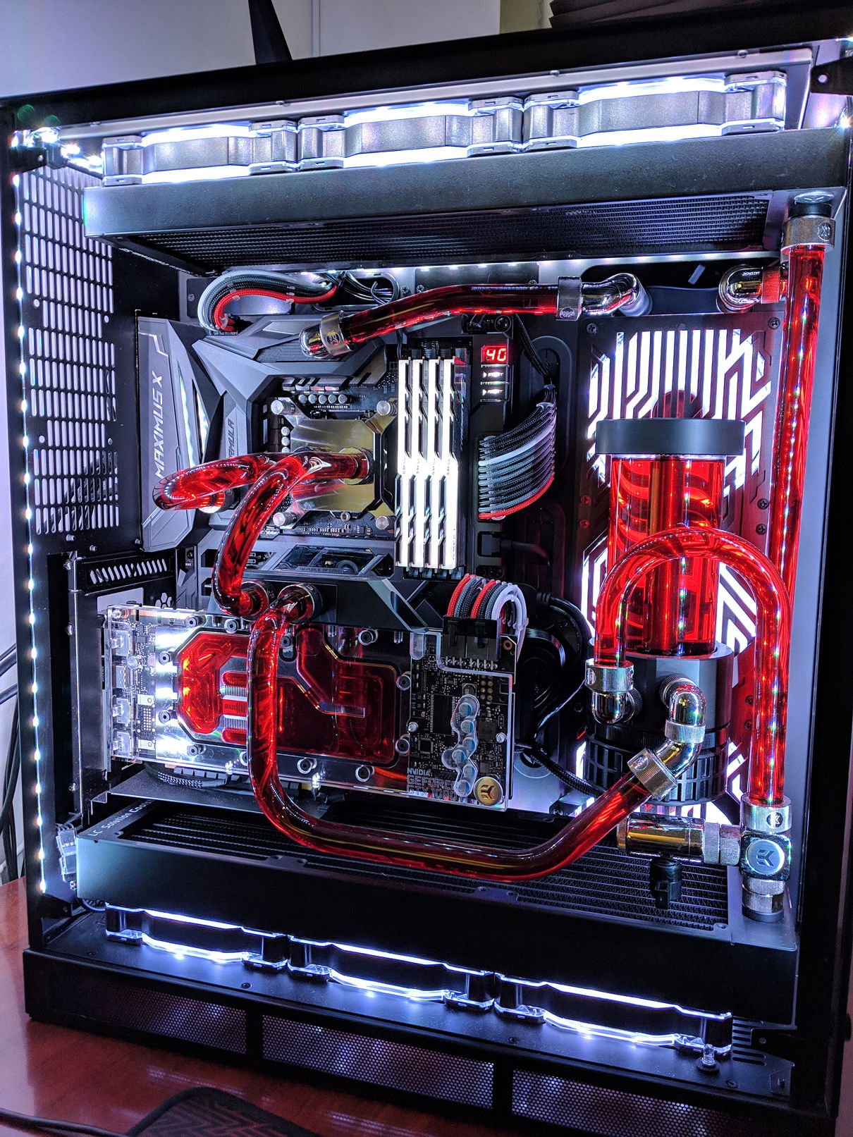 Cerberus - 8700K GTX 1080Ti » builds.gg