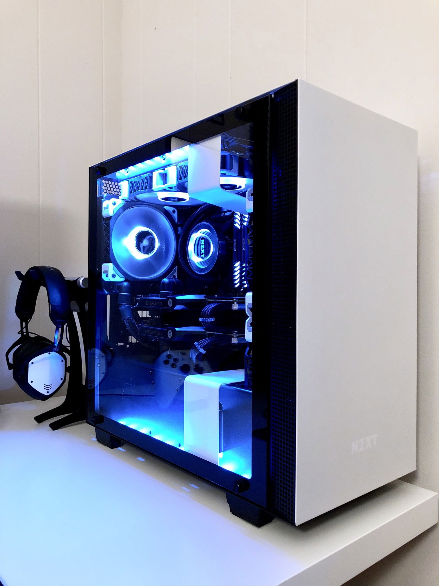 Pretty Spiffy Custom SLI Loop + AIO » builds.gg