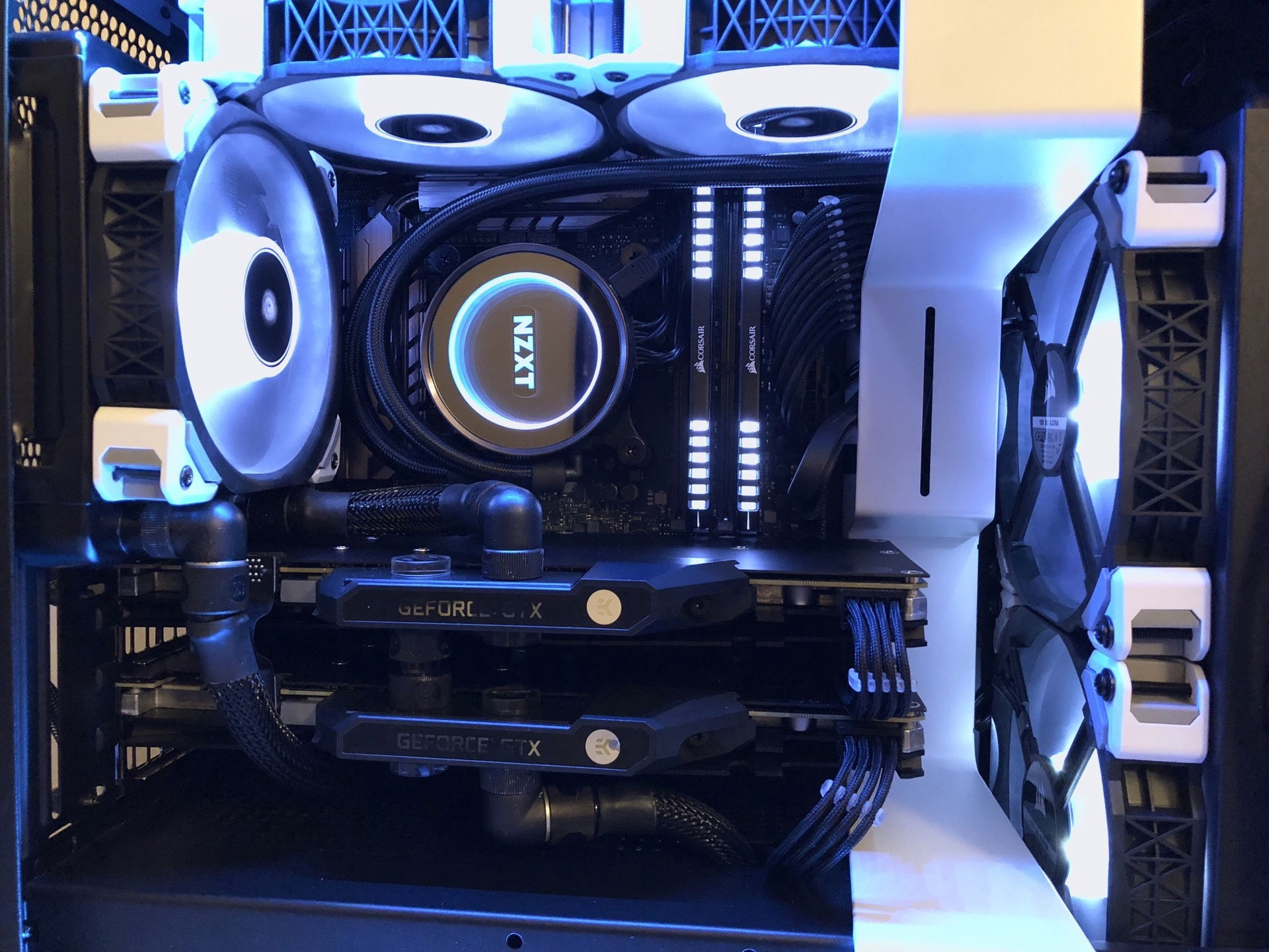 Pretty Spiffy Custom SLI Loop + AIO » builds.gg