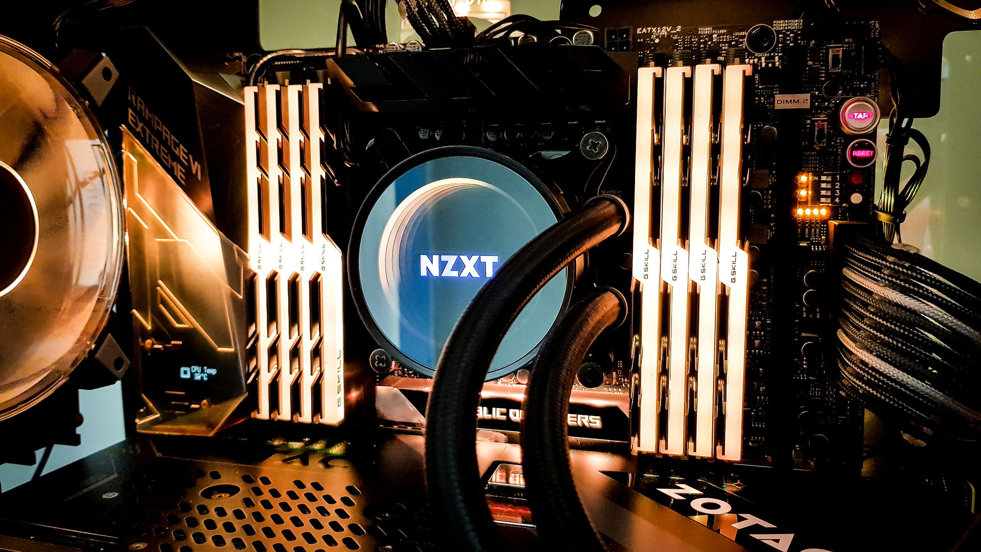 G LAB_002 - InWin H-Frame 2.0 / i9 7900x / 2x 1080Ti / 64Gb » builds.gg