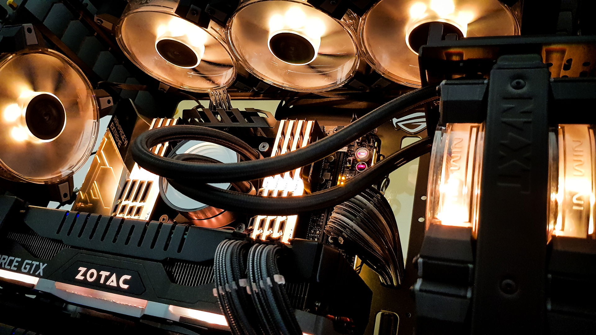 G LAB_002 - InWin H-Frame 2.0 / i9 7900x / 2x 1080Ti / 64Gb » builds.gg