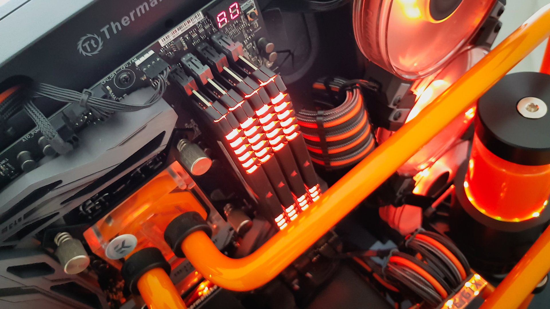 G LAB_004 - Thermaltake Core P3 / i7 8700K / 1080Ti / 32Gb » builds.gg
