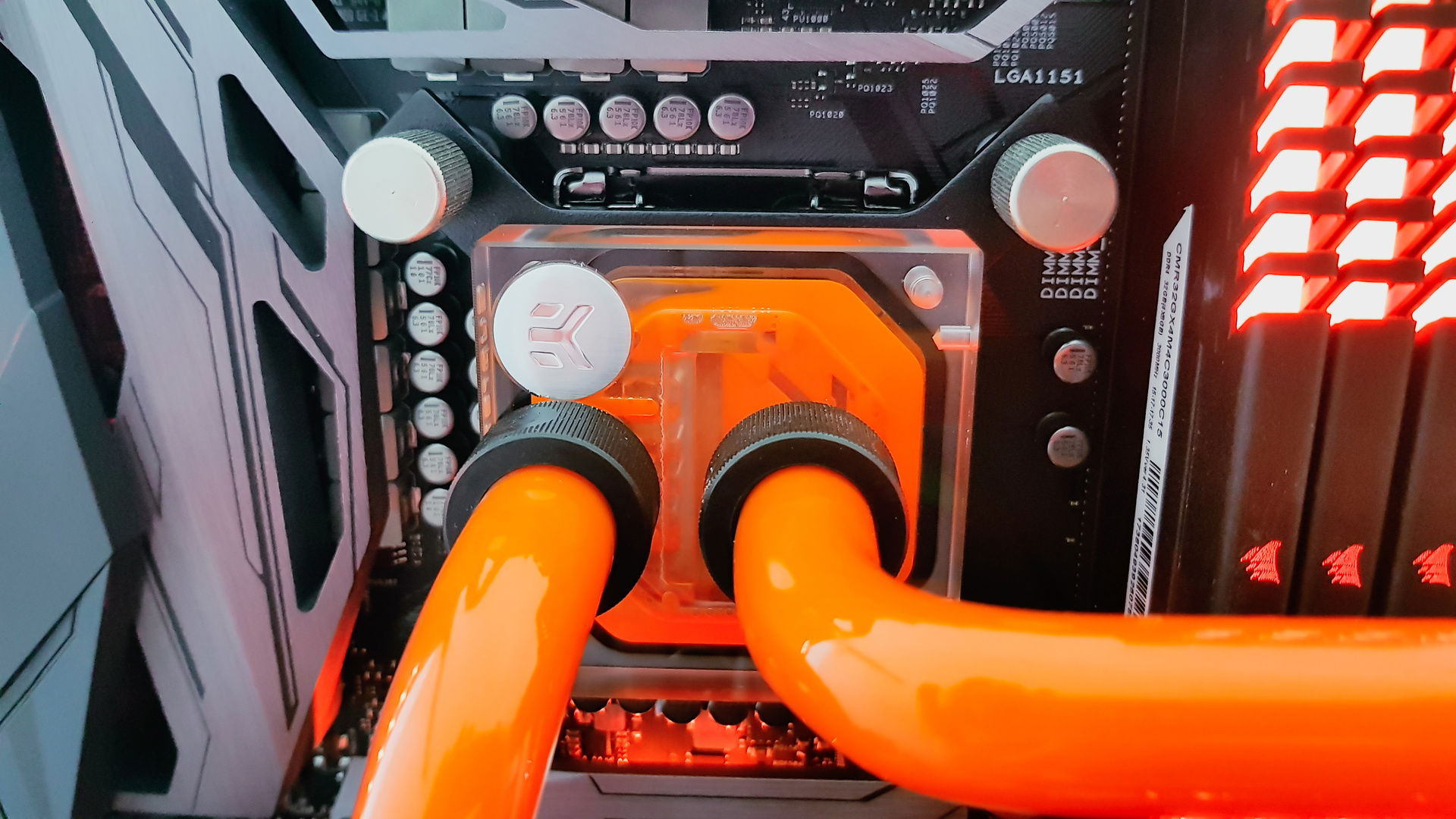 G LAB_004 - Thermaltake Core P3 / i7 8700K / 1080Ti / 32Gb » builds.gg