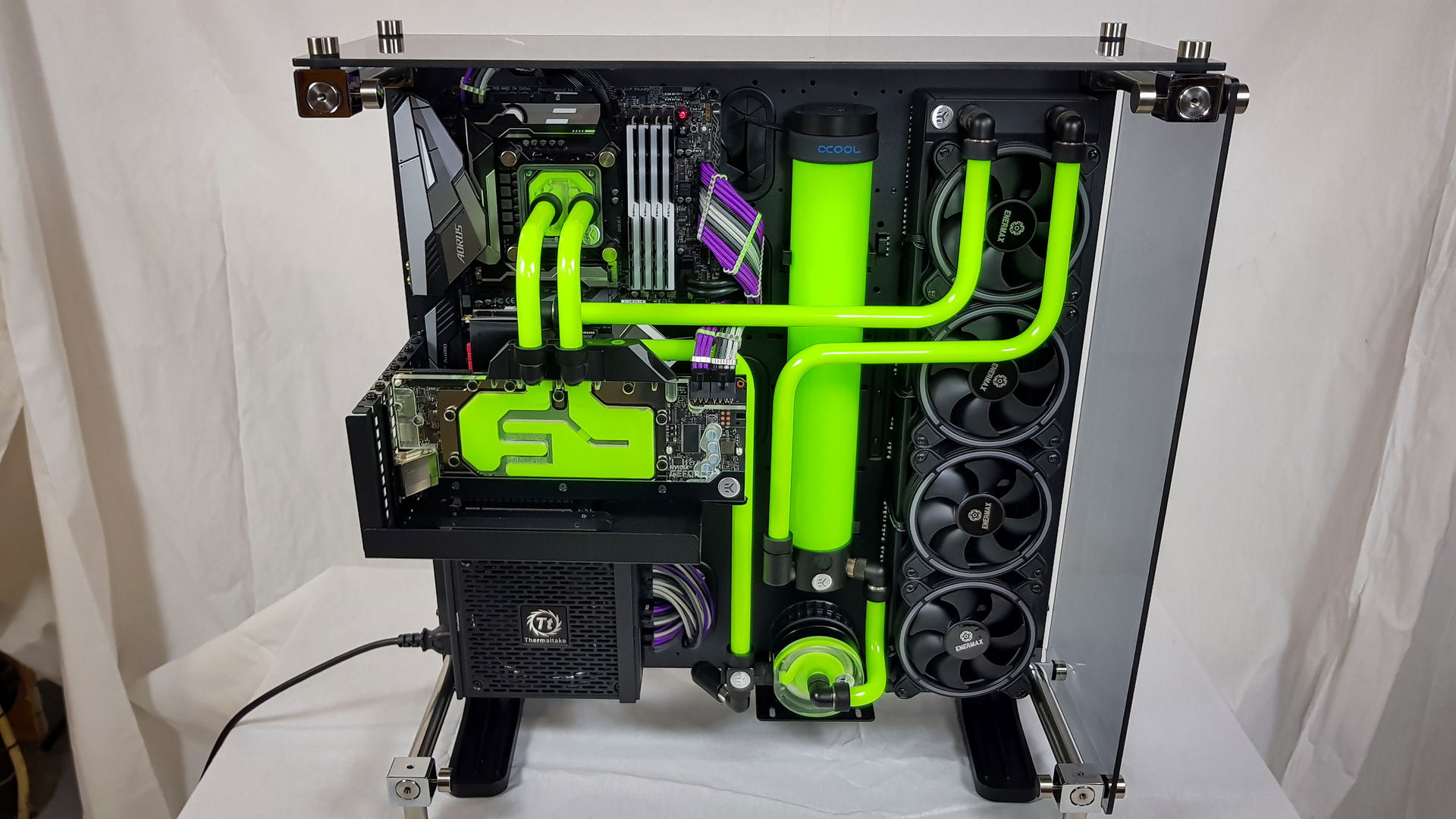 G LAB_006 - Thermaltake Core P5 / i7 8086K / 1080Ti / 32Gb » builds.gg