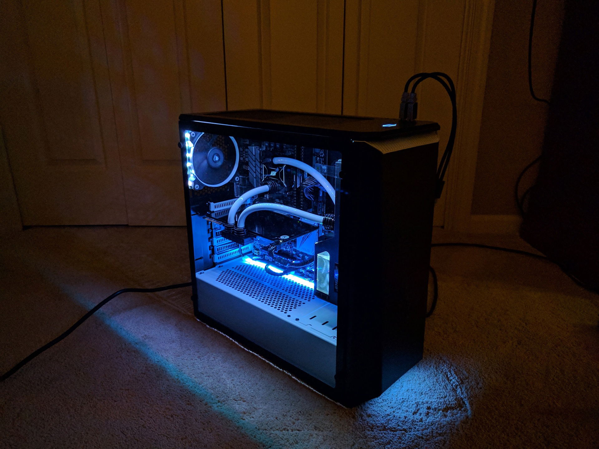 Black and White Budget Watercooling Build » builds.gg