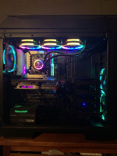 RED gaming pc » builds.gg