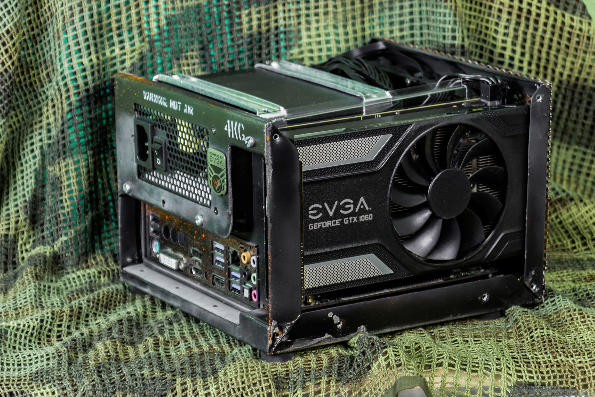 [CUSTOM CASE]BattleBox 1.0 | SFF GAMING RIG » builds.gg