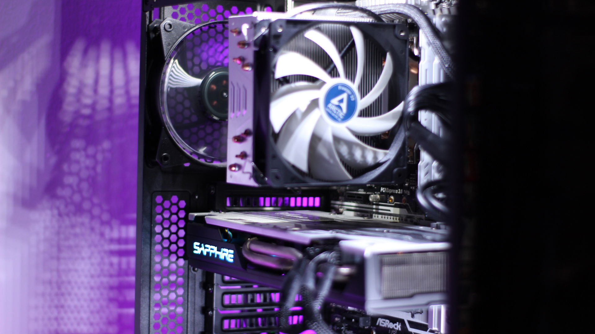 aesthetic pc » builds.gg