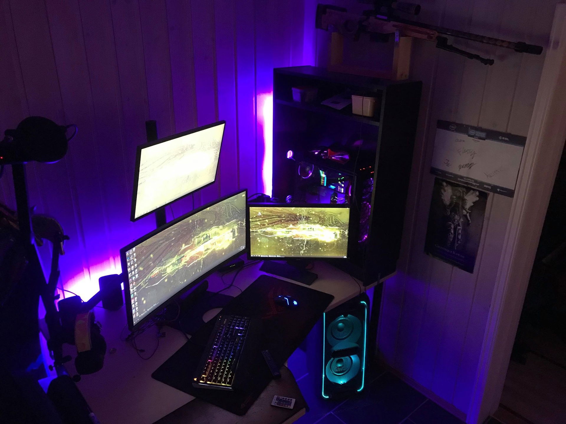 Xpose's Gaming Setup | AWP Dragon lore » builds.gg