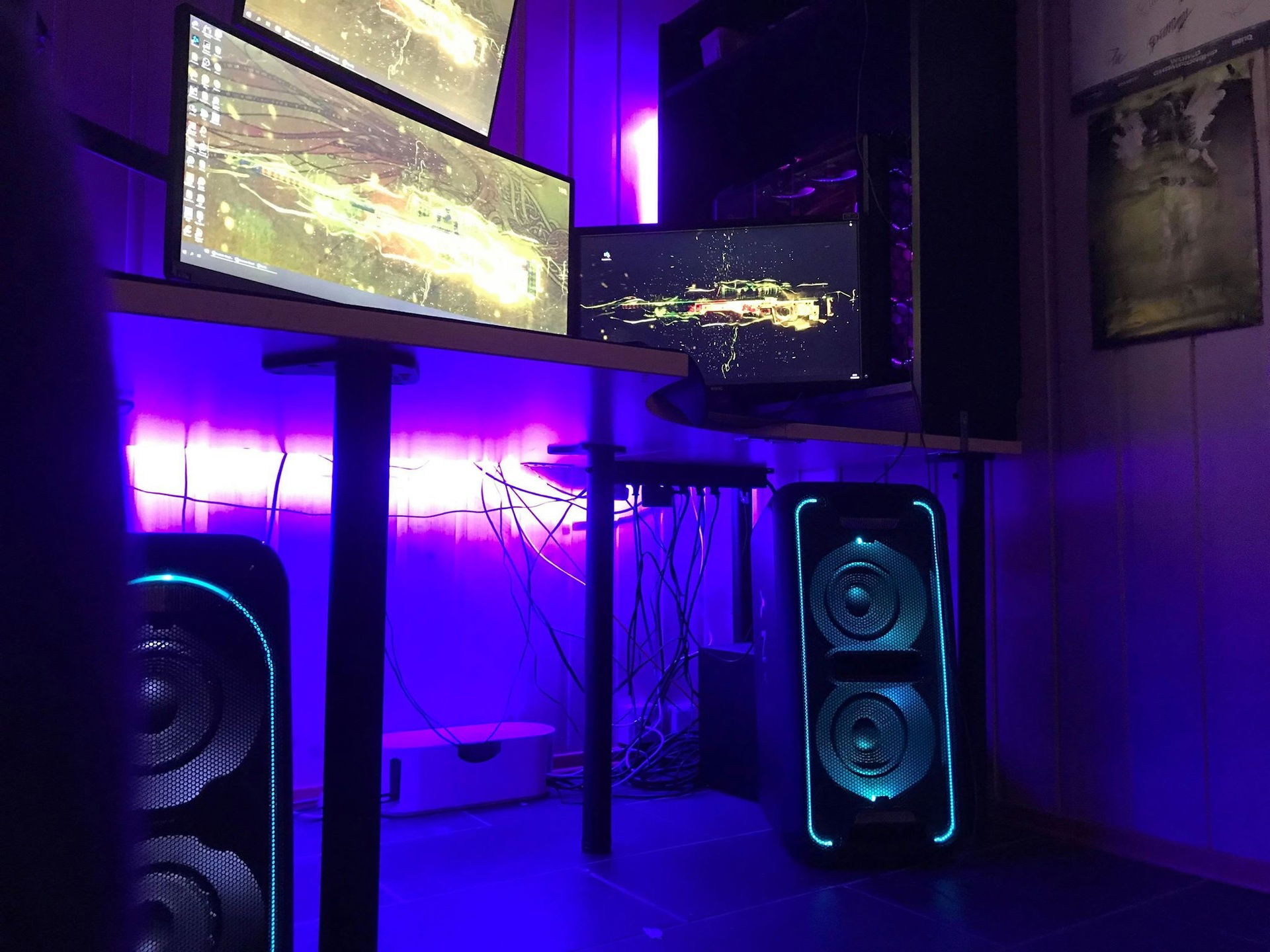 Xpose's Gaming Setup | AWP Dragon lore » builds.gg