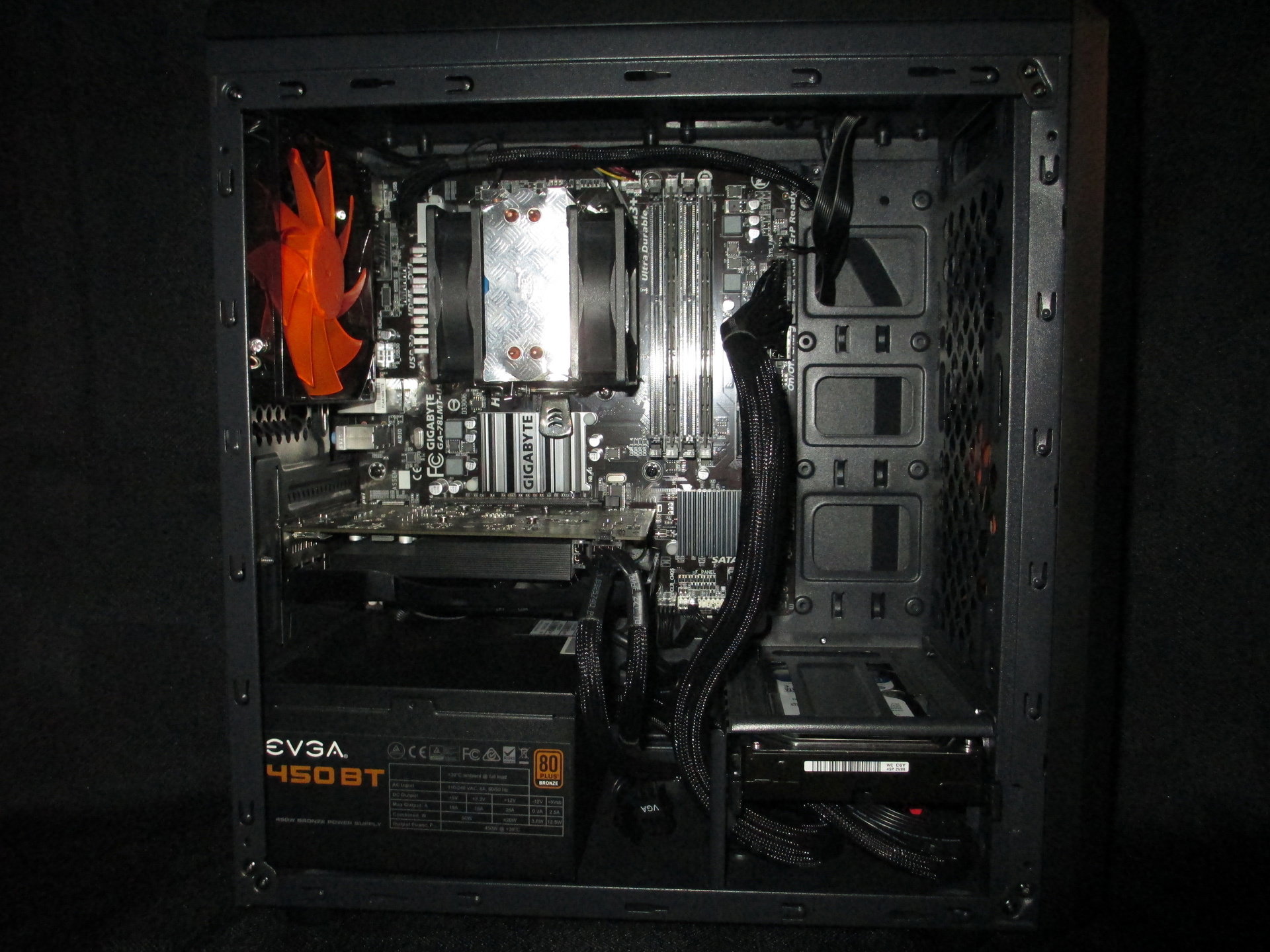 My First Build Black and Orange » builds.gg