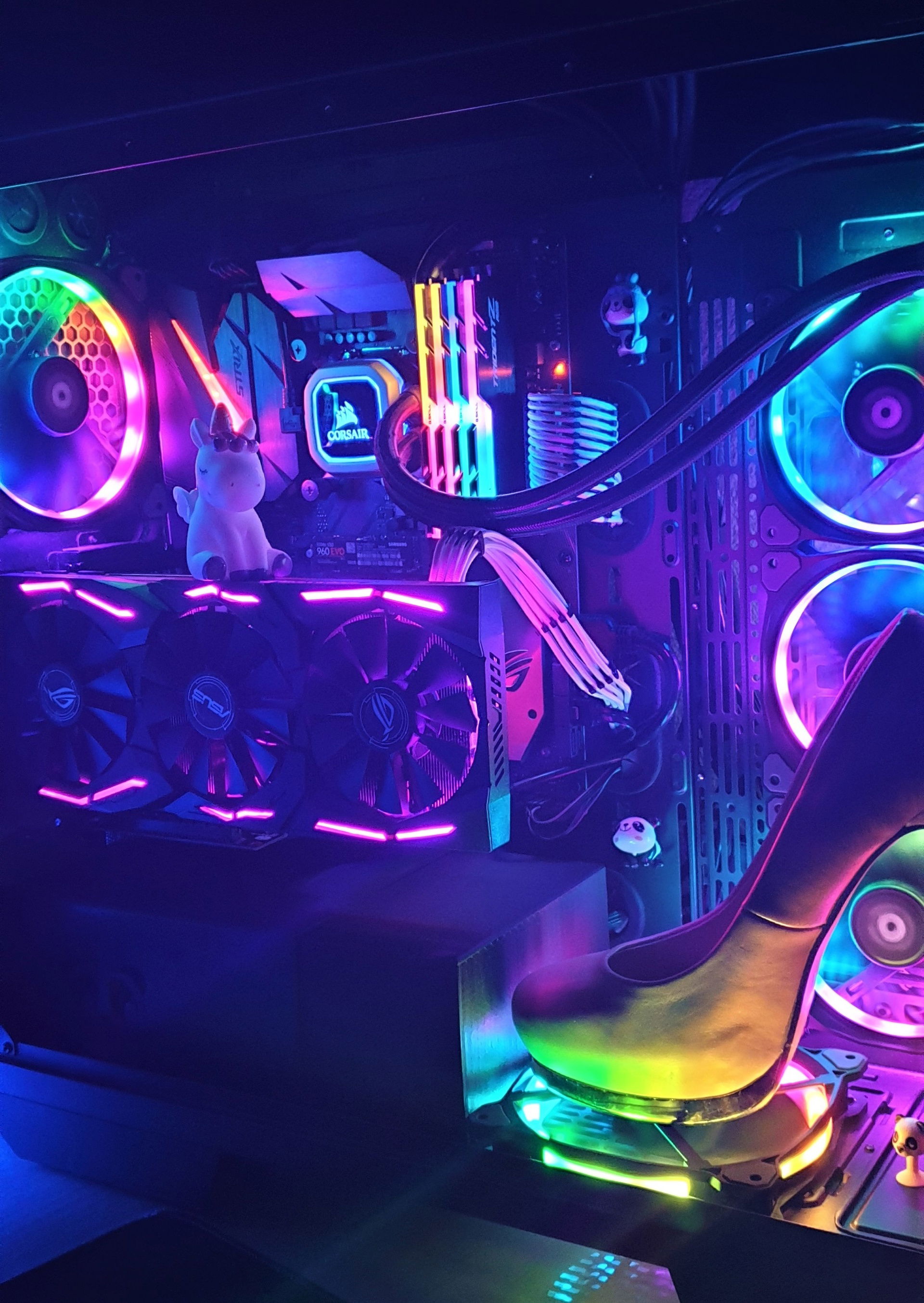 Unicorn PC, panda and pumps (shoe) » builds.gg