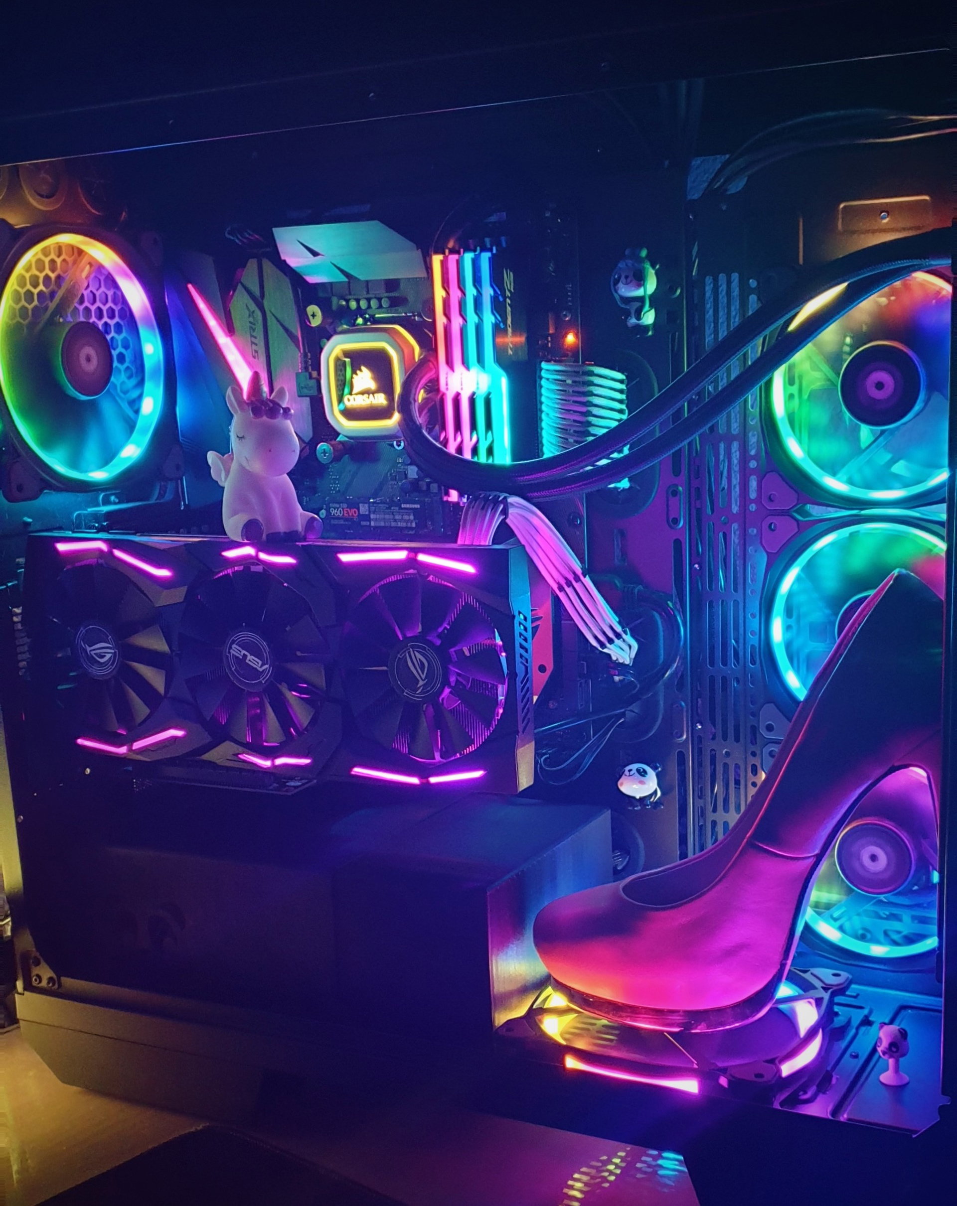Unicorn PC, panda and pumps (shoe) » builds.gg