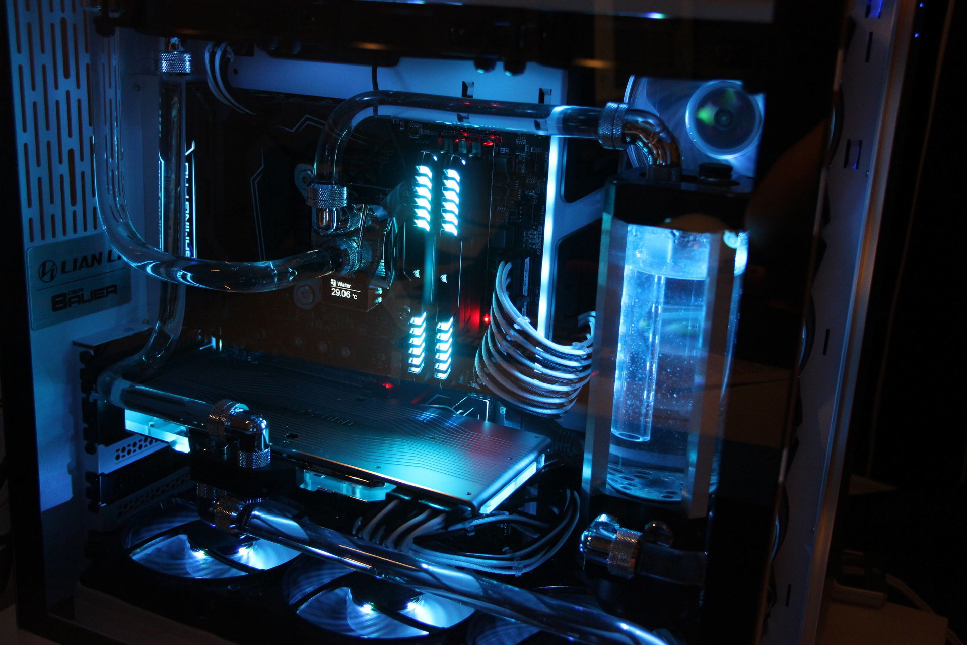 white ´n´ silver RGB » builds.gg