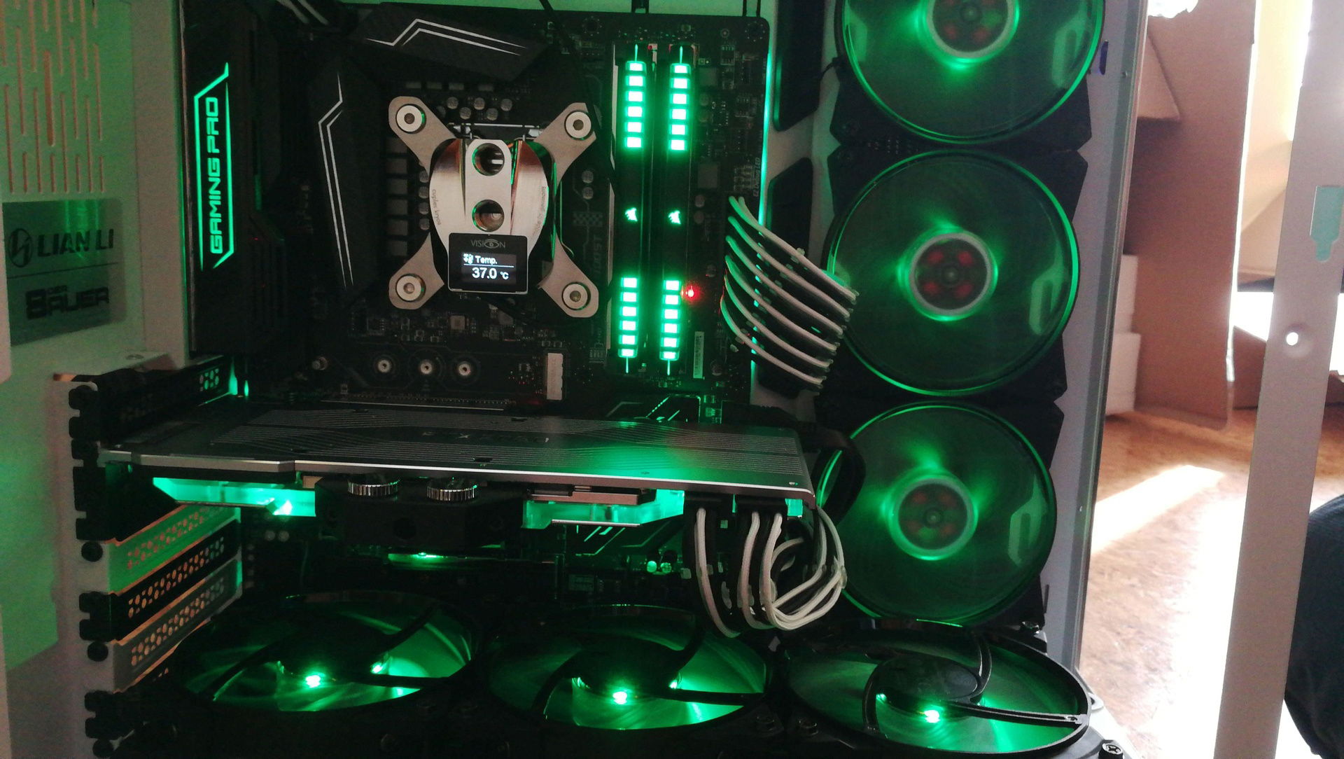white ´n´ silver RGB » builds.gg