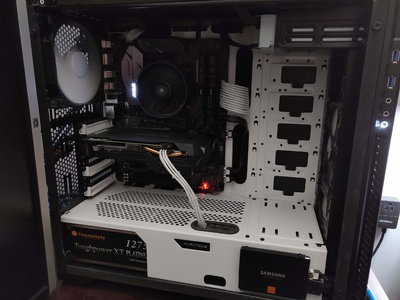 Custom Wall PC » builds.gg