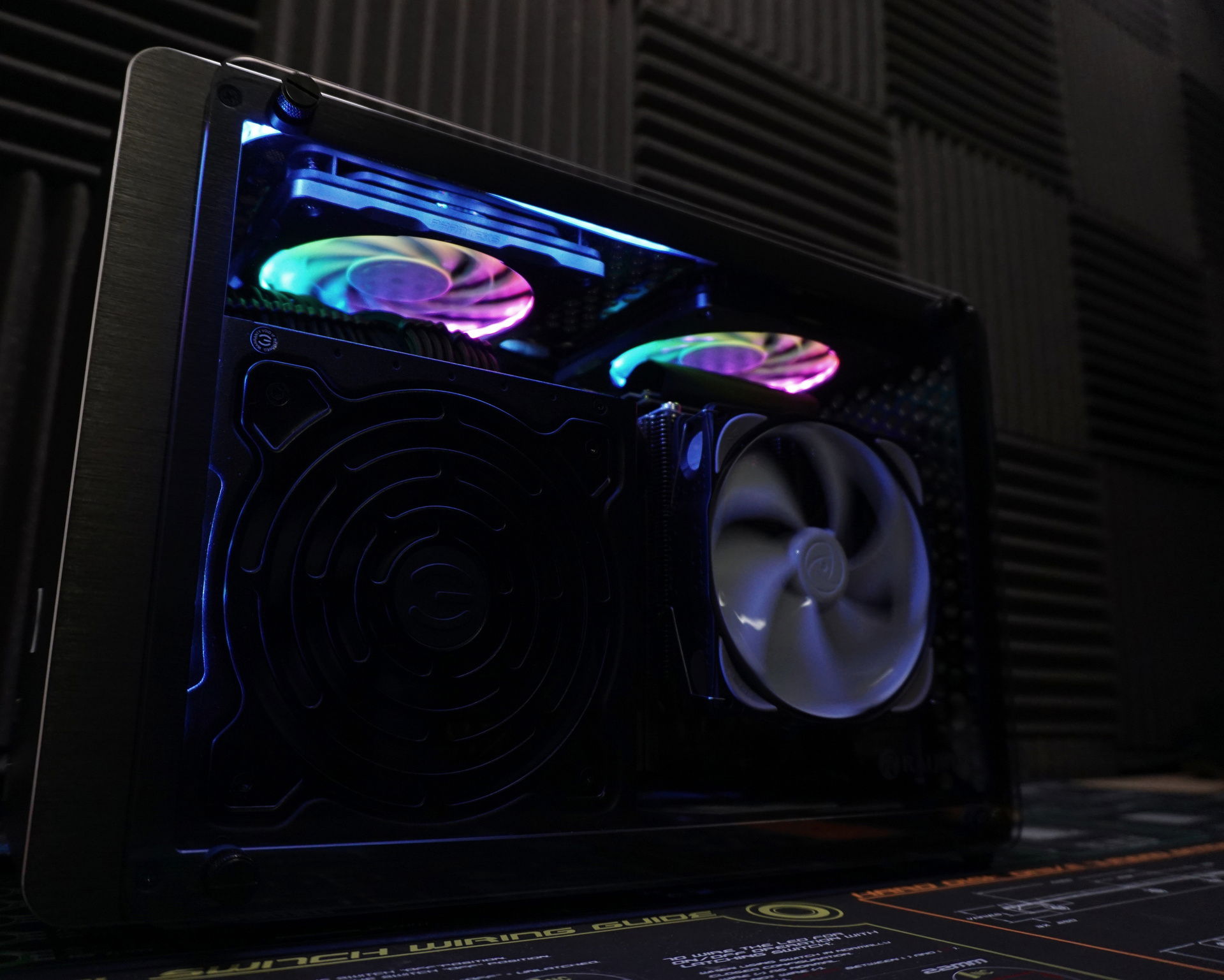 The Devil's Sauna. Mini ITX 8700K RTX 2080 » builds.gg