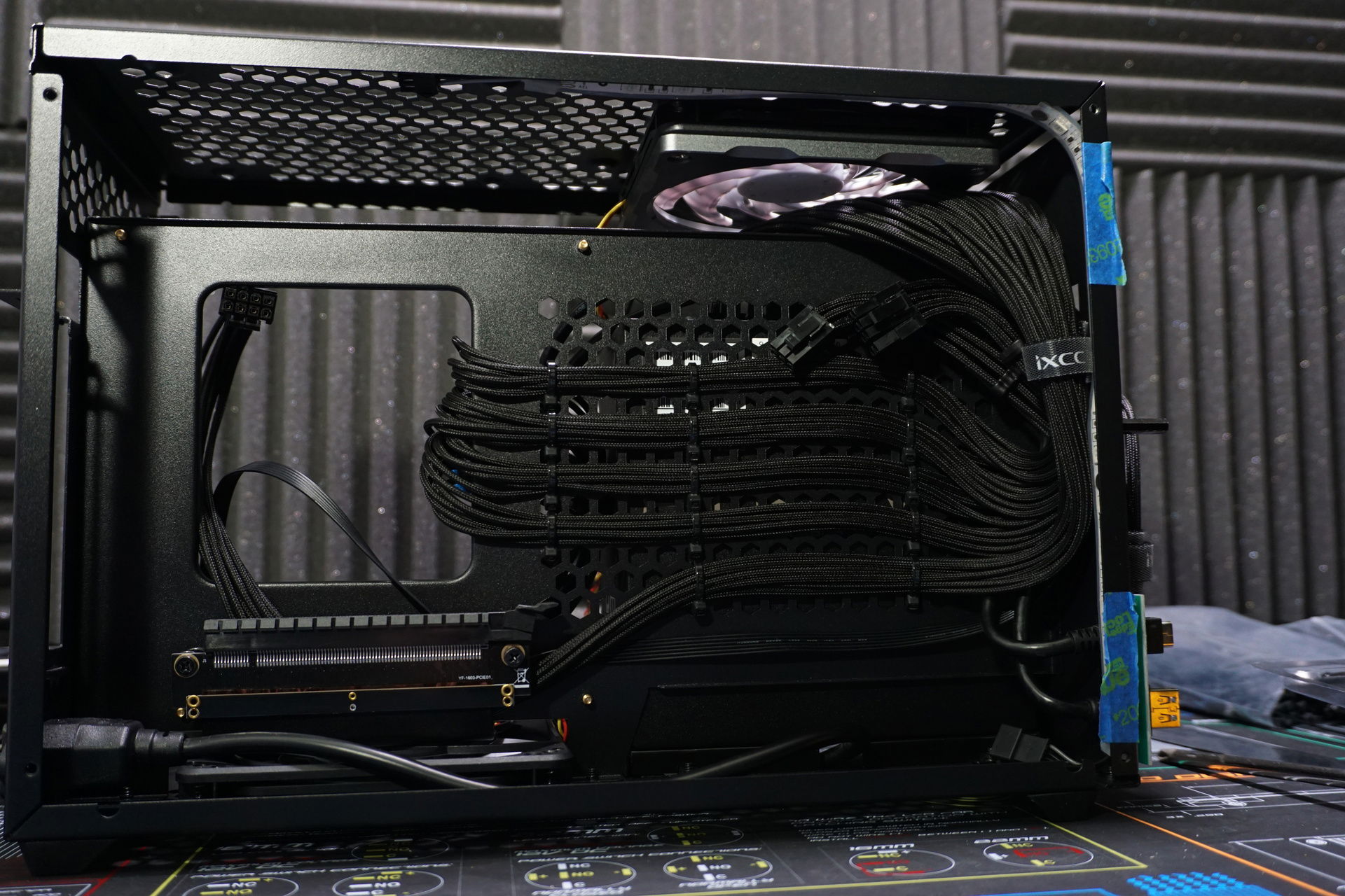 The Devil's Sauna. Mini ITX 8700K RTX 2080 » builds.gg