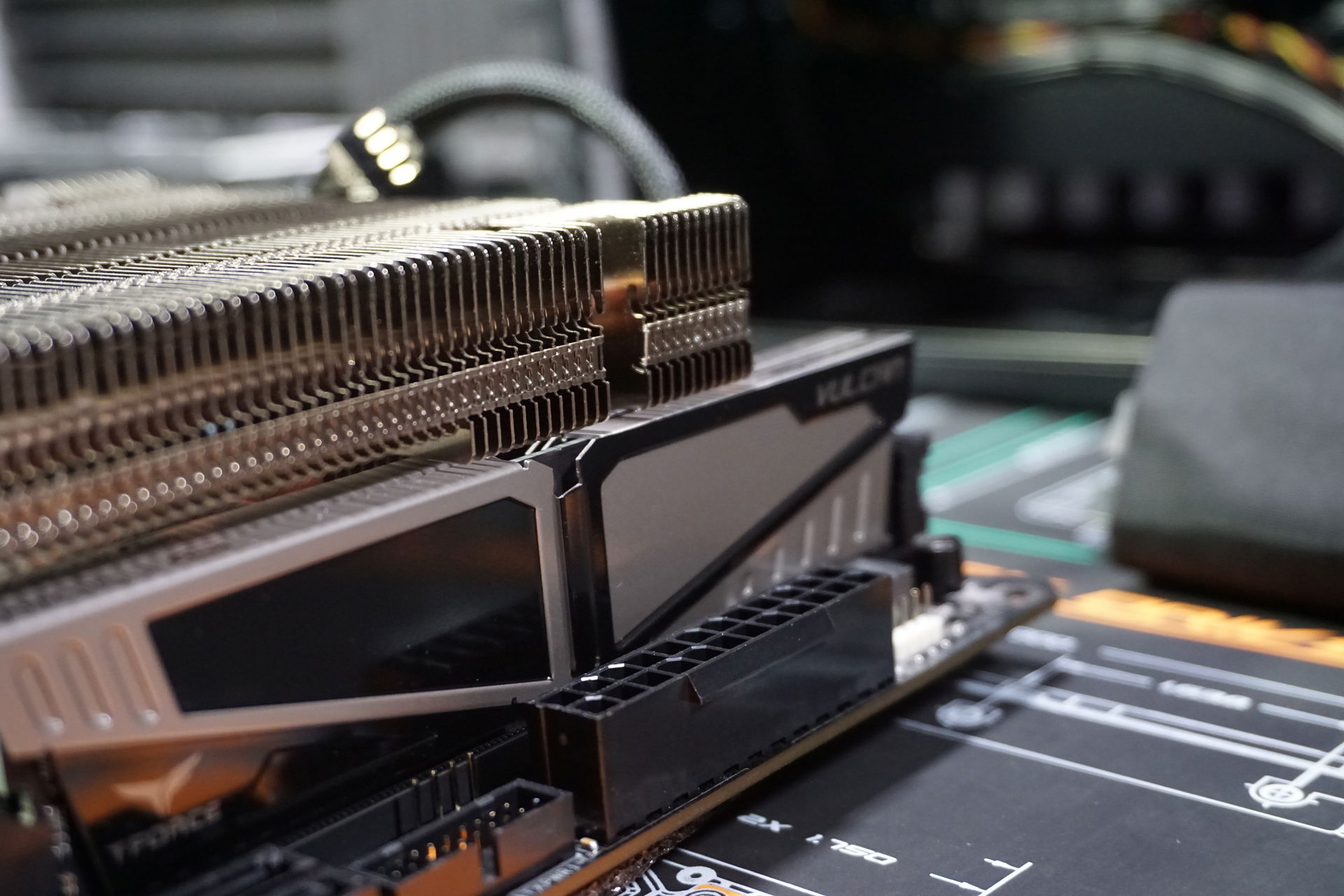 The Devil's Sauna. Mini ITX 8700K RTX 2080 » builds.gg