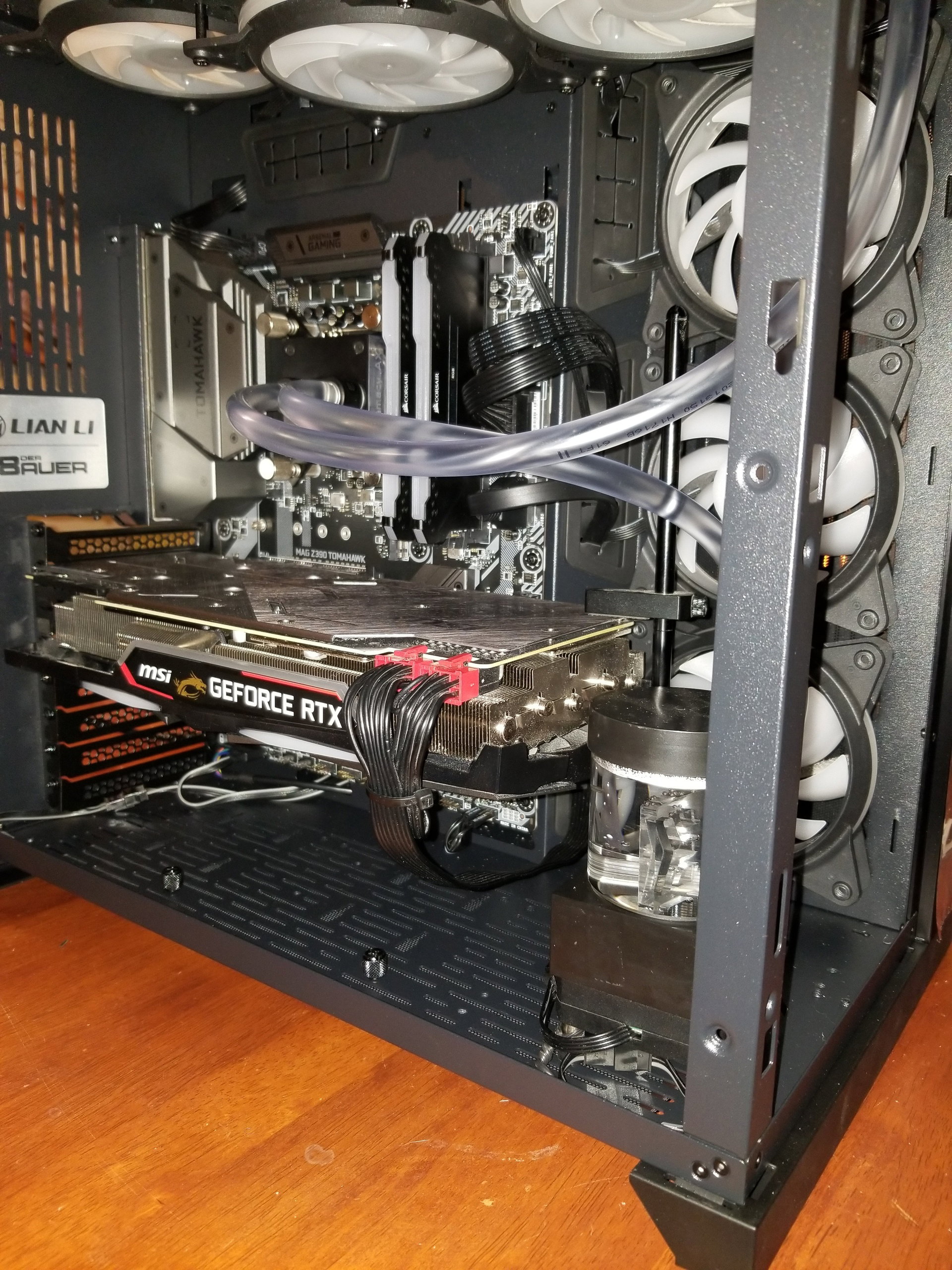 Lian li 011 dynamic build » builds.gg