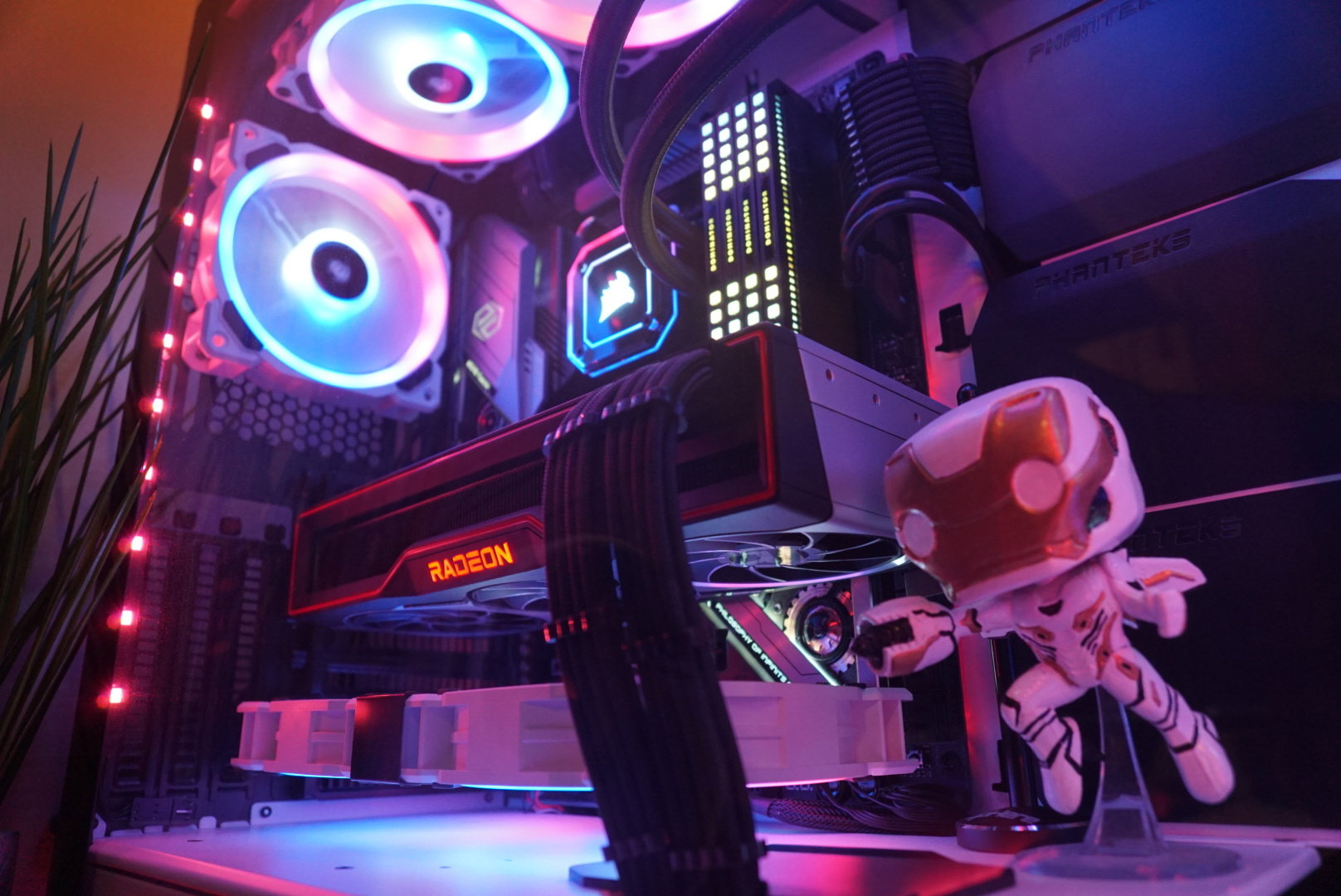 Deep Space Iron Man » builds.gg