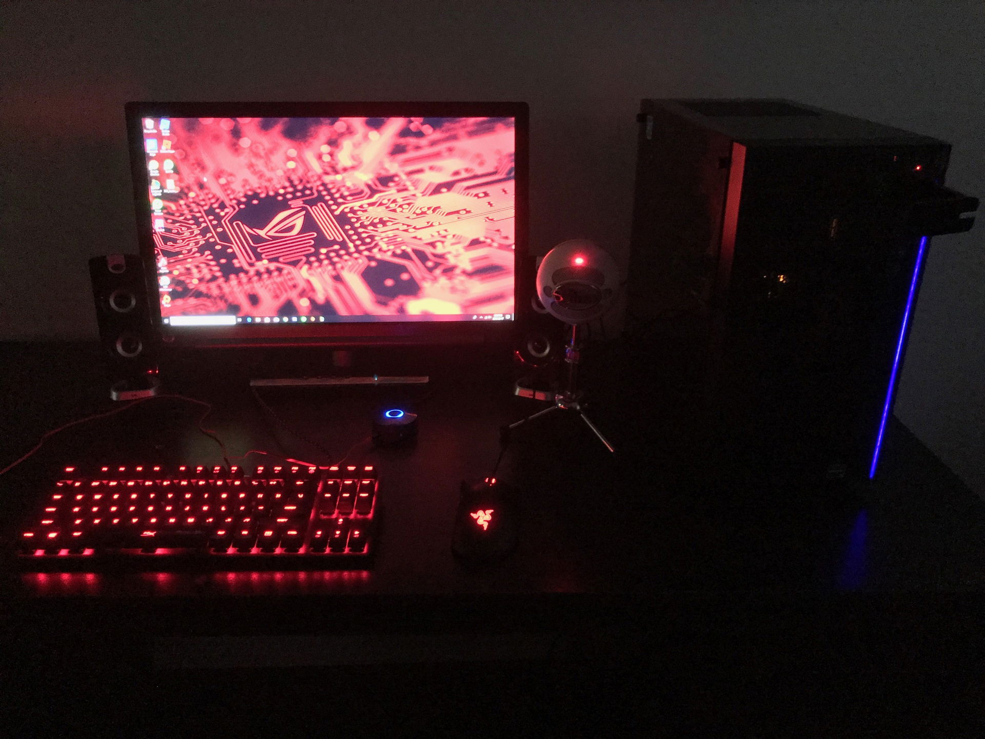 BLACK AND RED ALL AMD PC » builds.gg