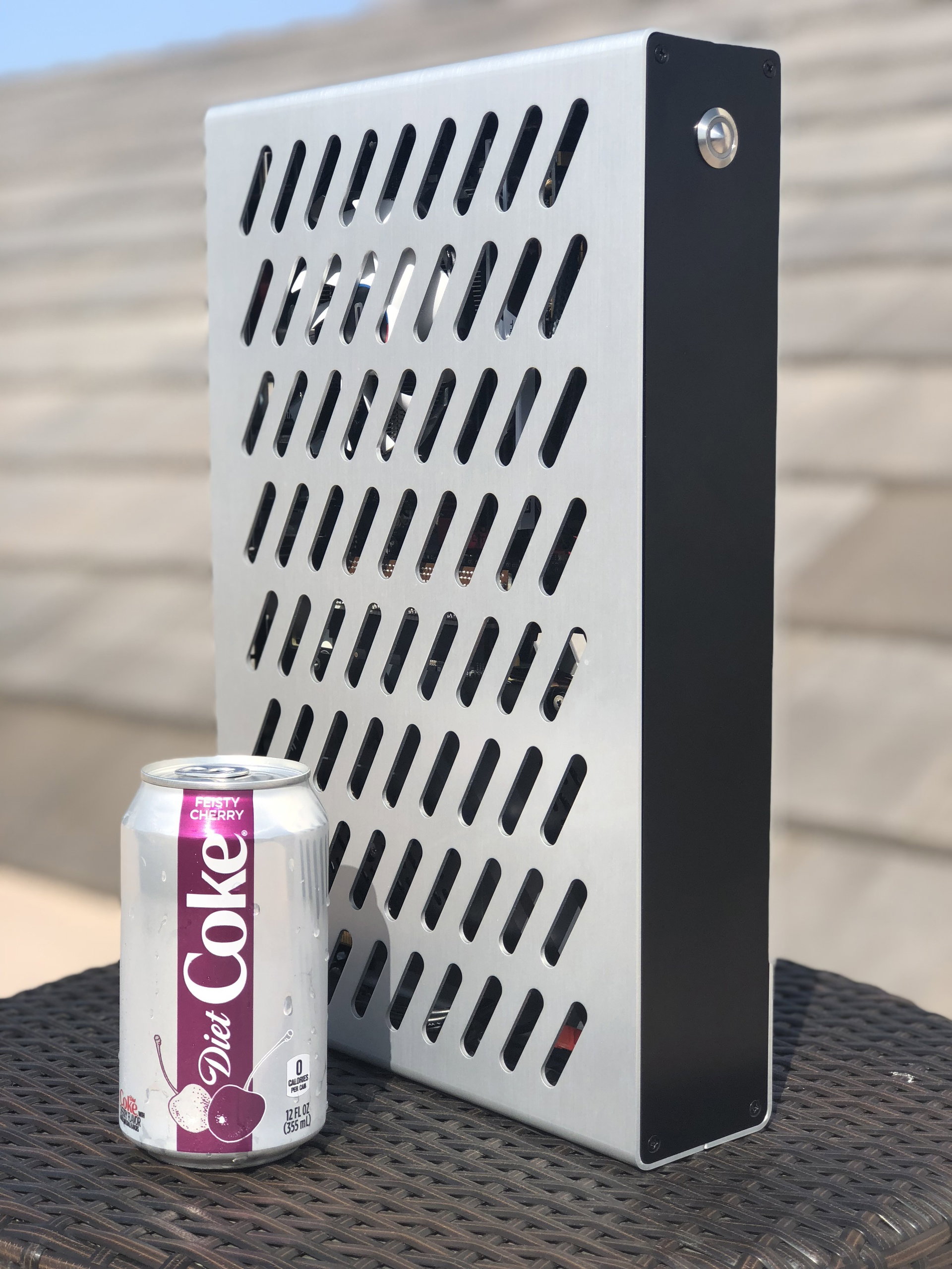 Ultimate Console Killer - 5 Liters, Ryzen 7 GTX 1080 Ti » builds.gg