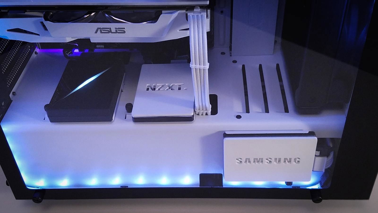 WhiteOut » builds.gg