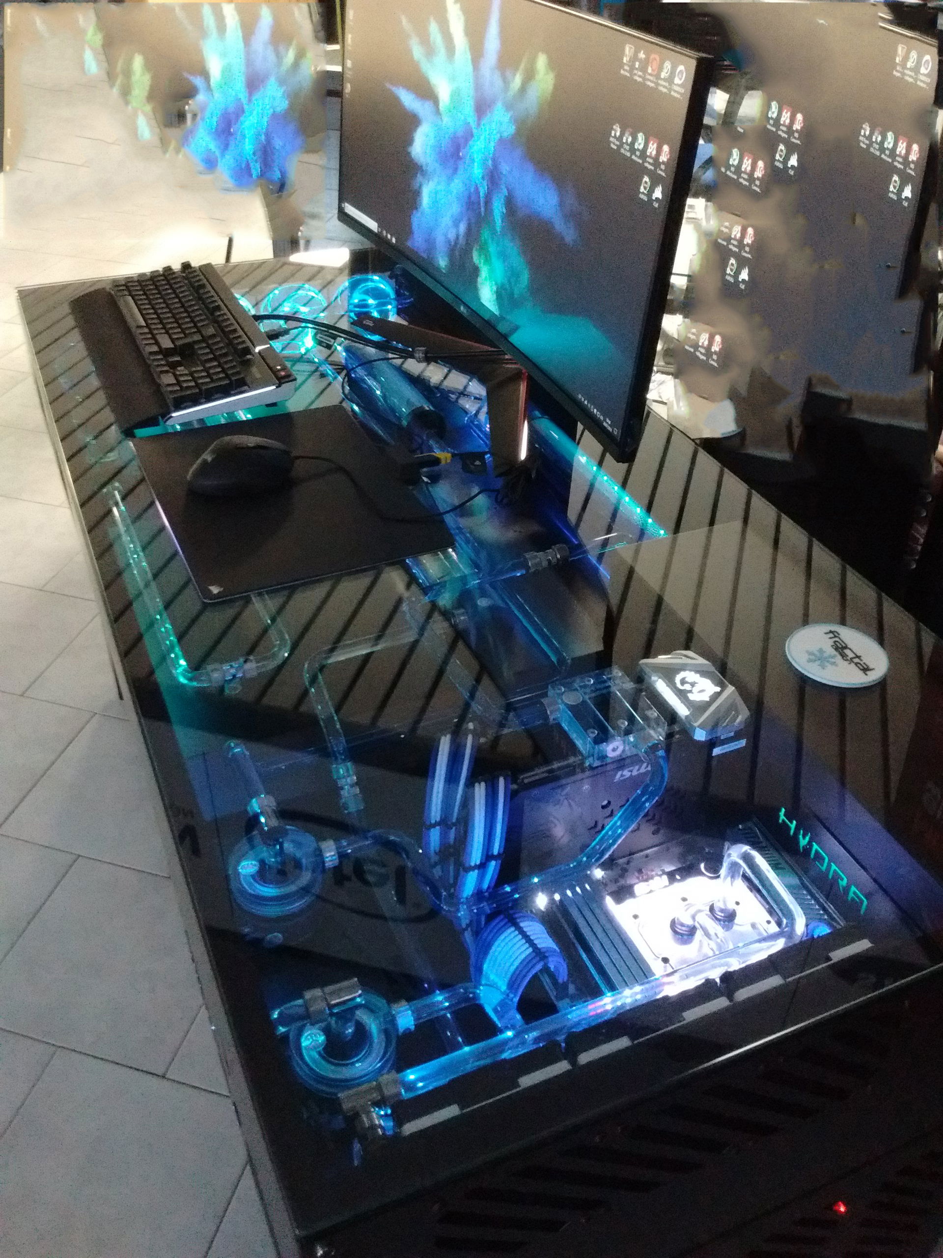 Hydra Desk - Dual loop » builds.gg