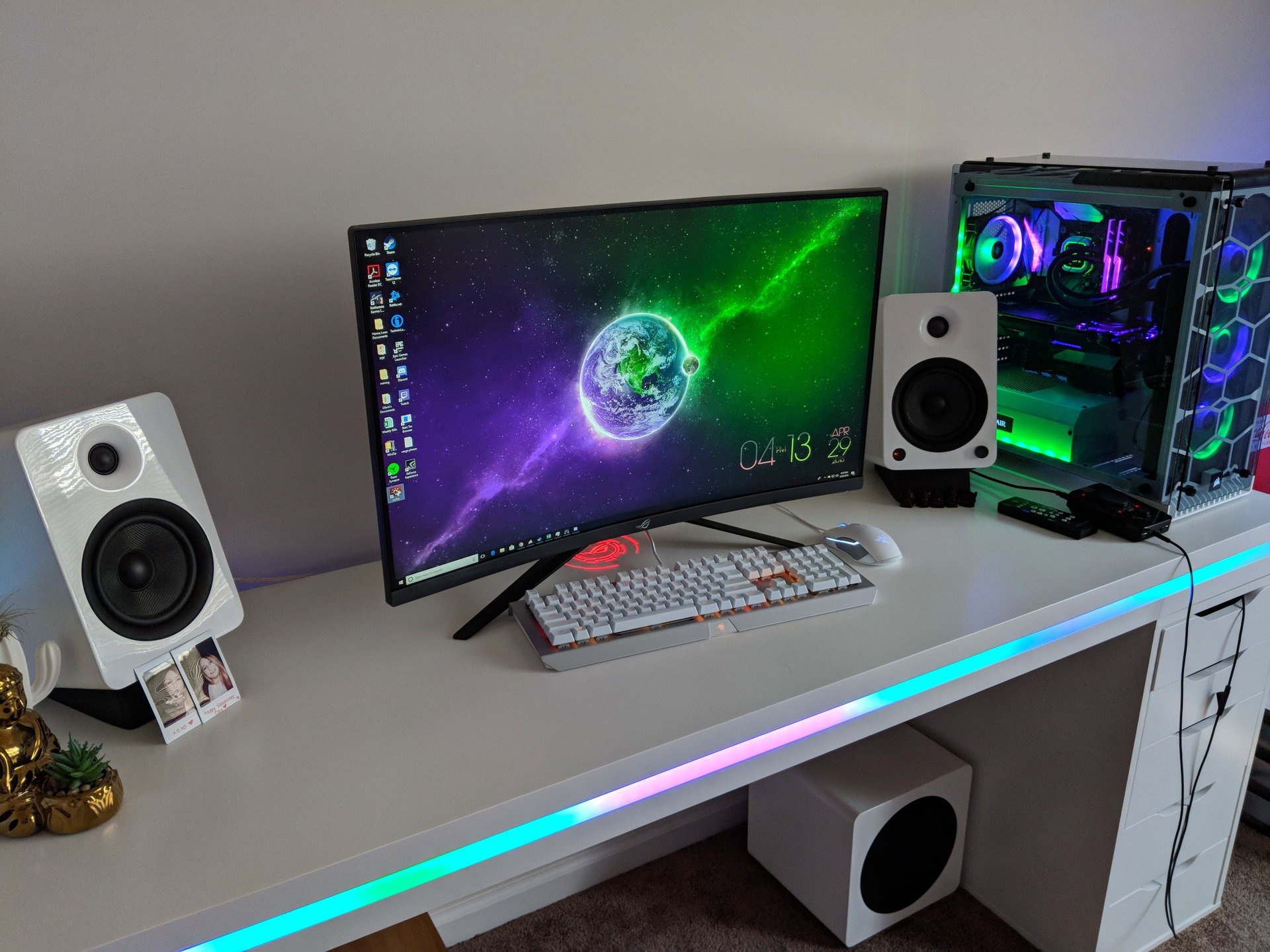 Simple RBG » builds.gg