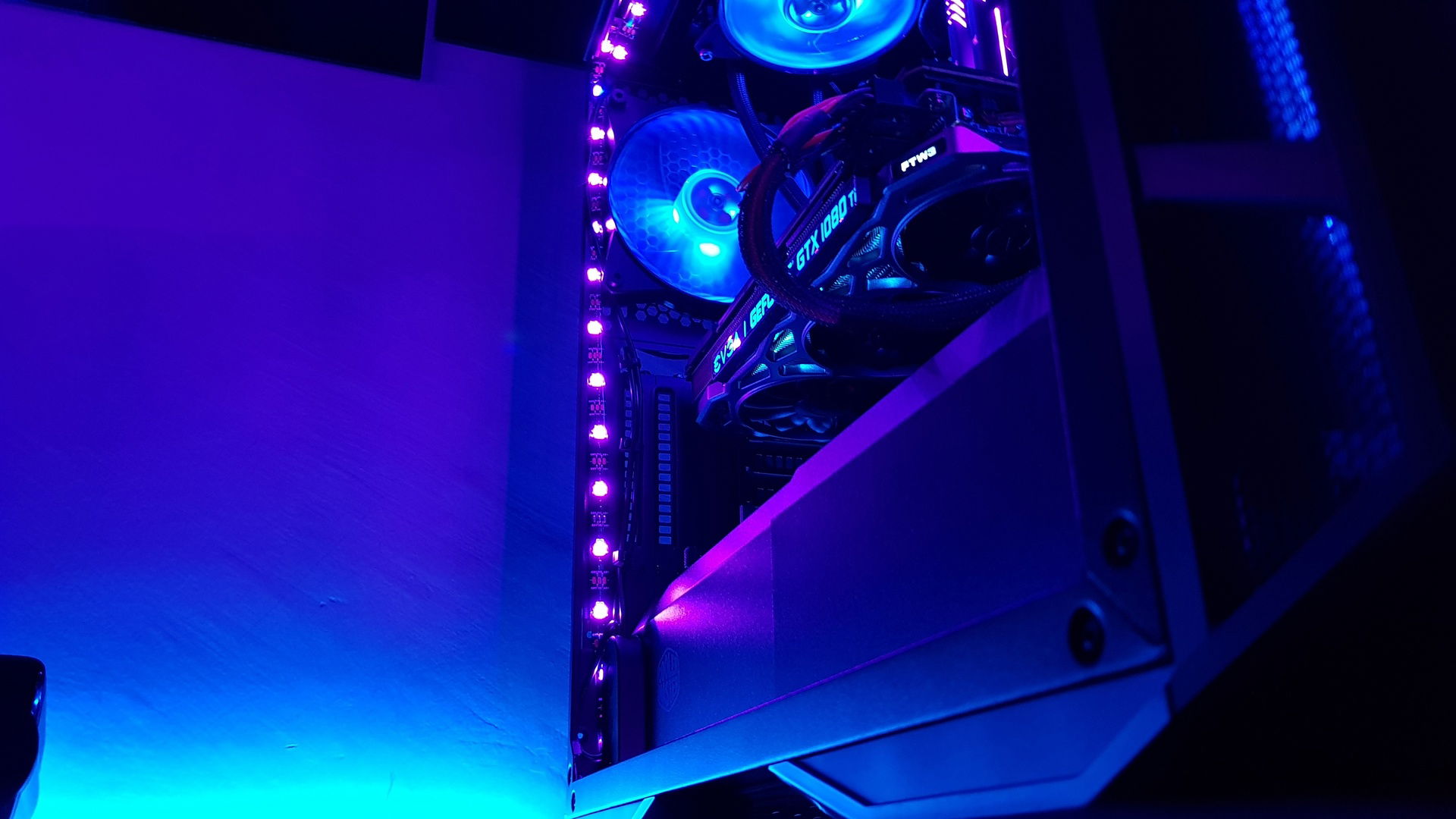 RGB Gaming Setup » builds.gg