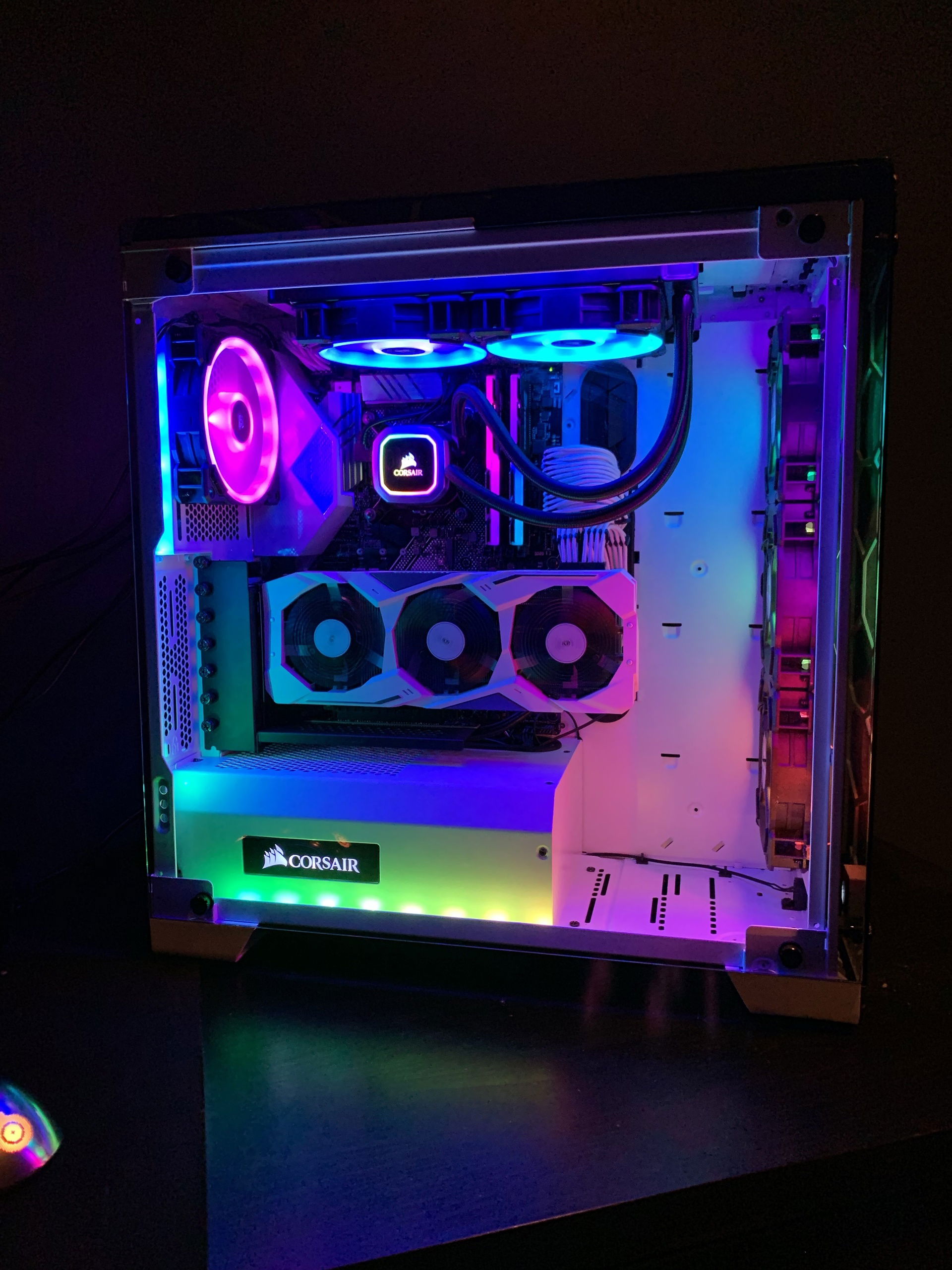 White RGB » builds.gg