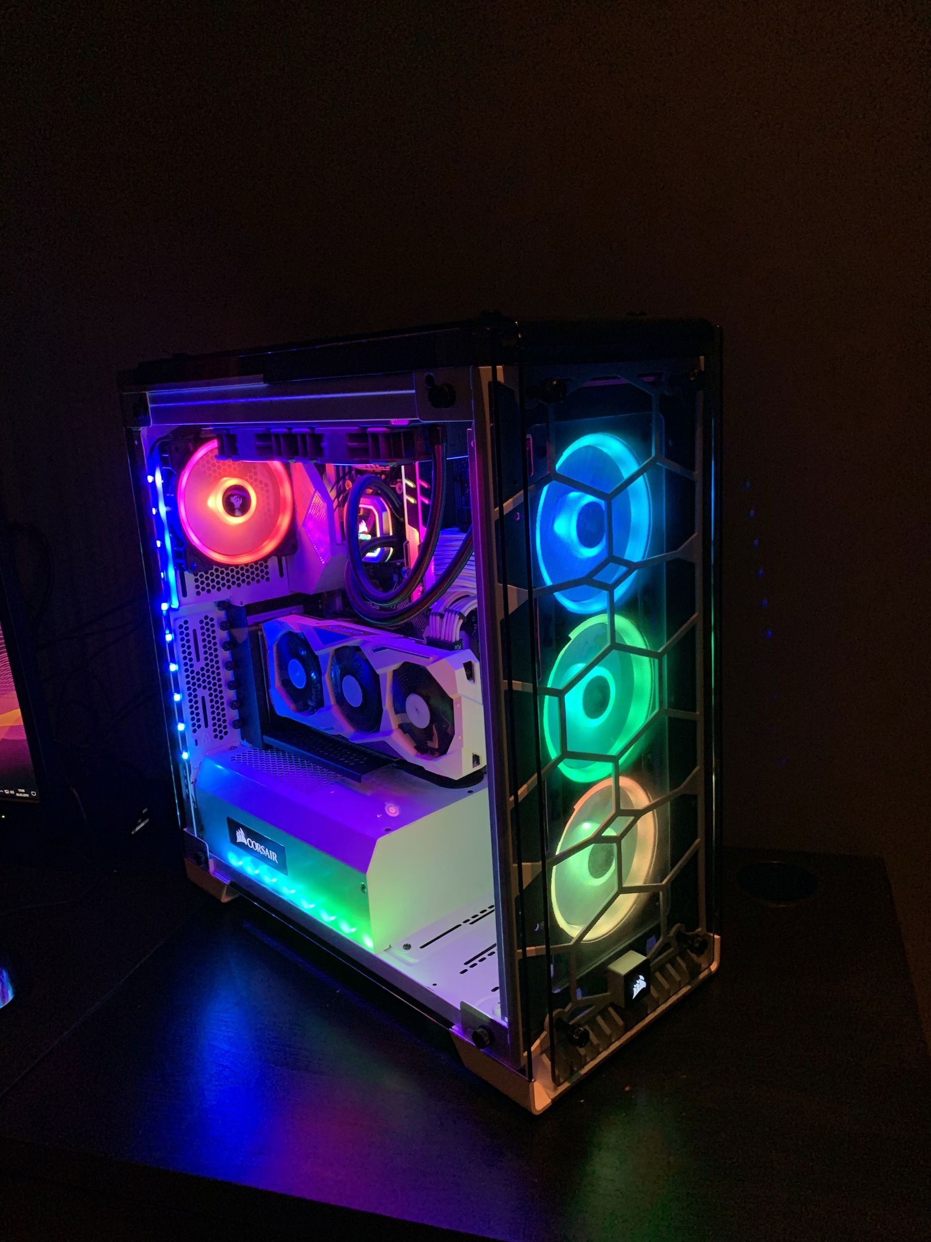 White RGB » builds.gg