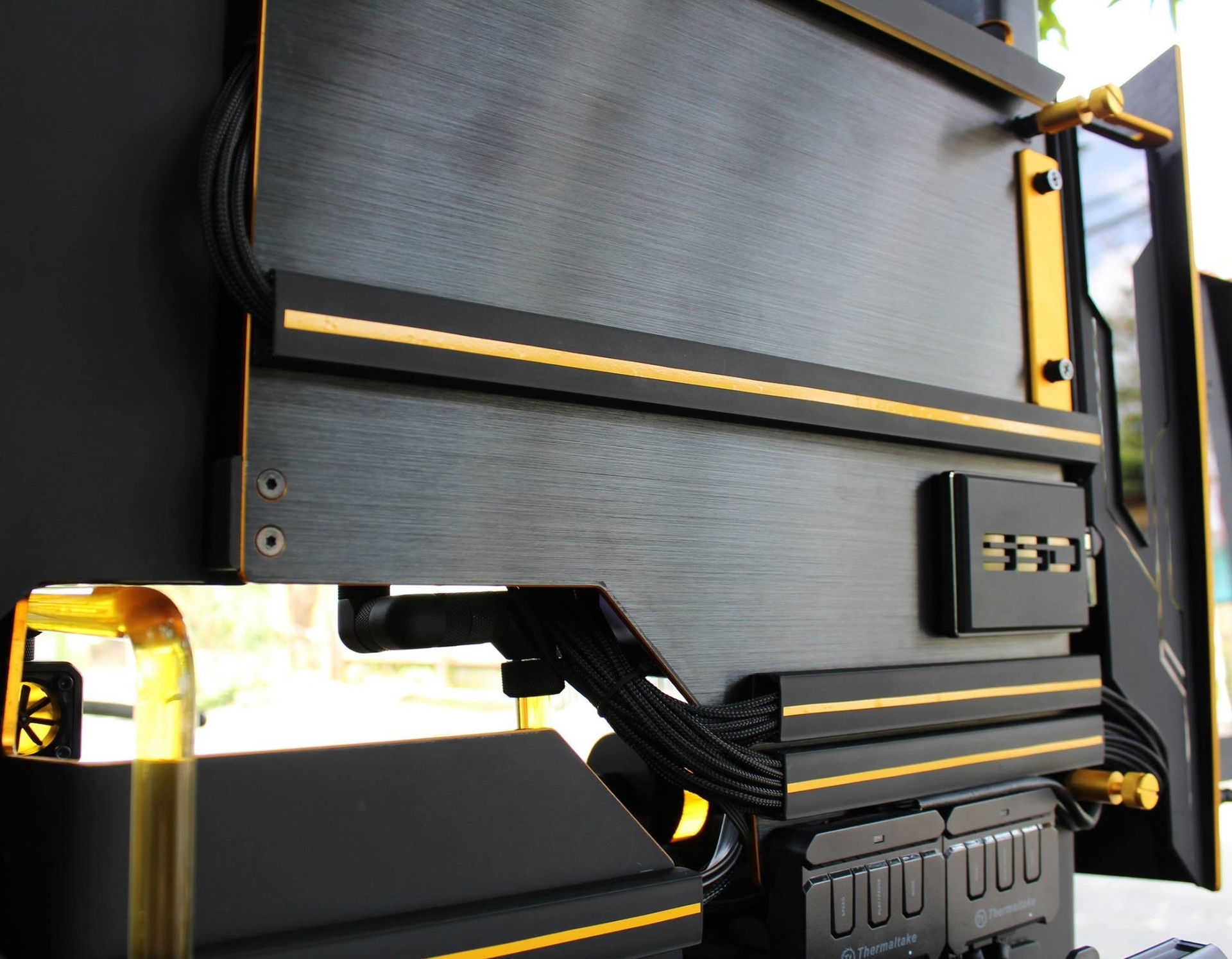 An old InWin S-Frame Limited Edition Build » builds.gg