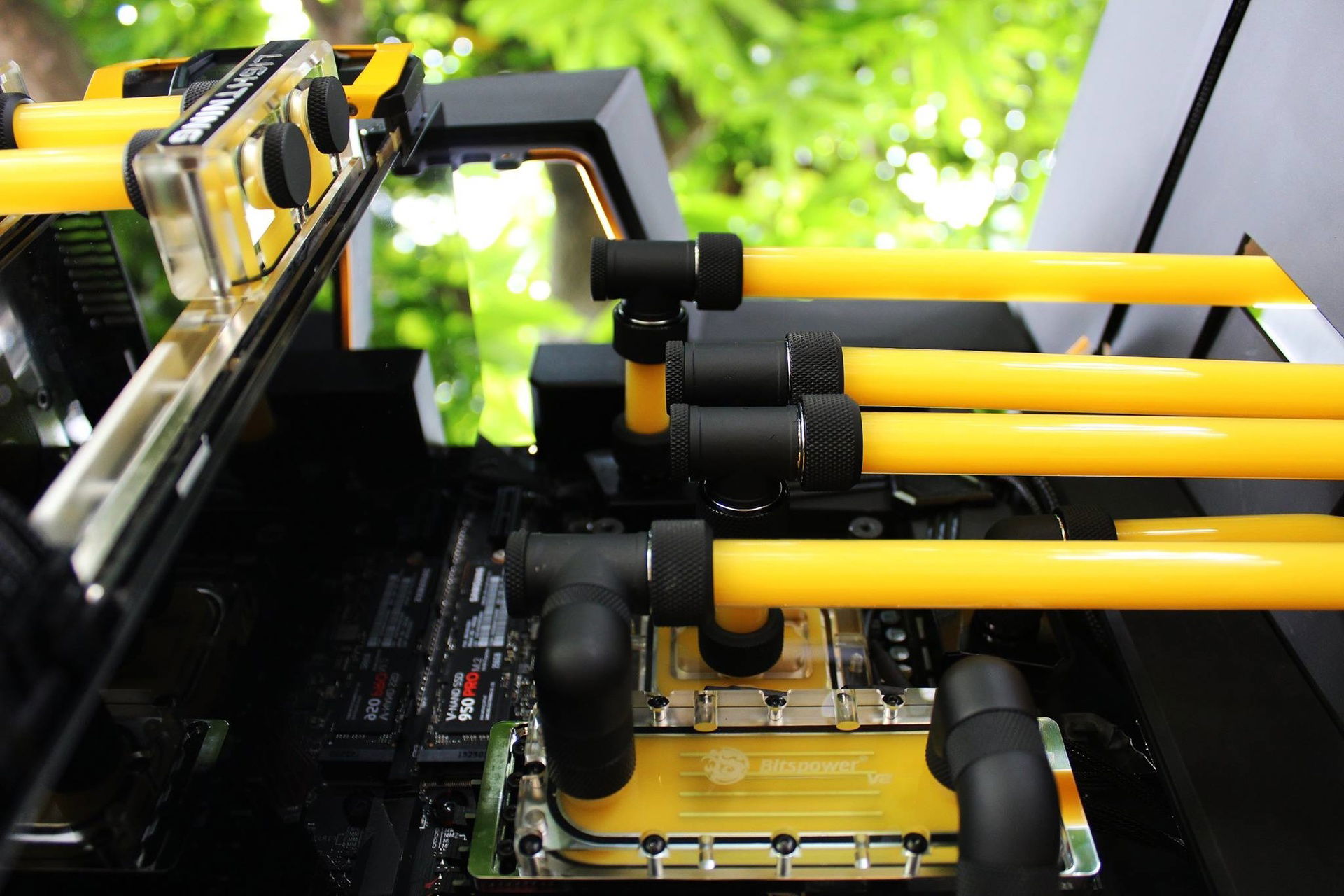 An old InWin S-Frame Limited Edition Build » builds.gg