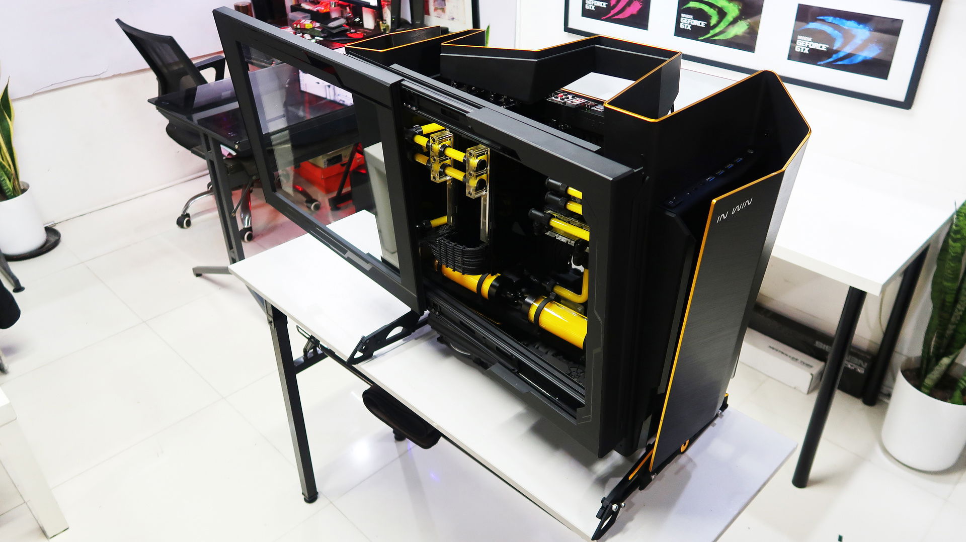 An old InWin S-Frame Limited Edition Build » builds.gg