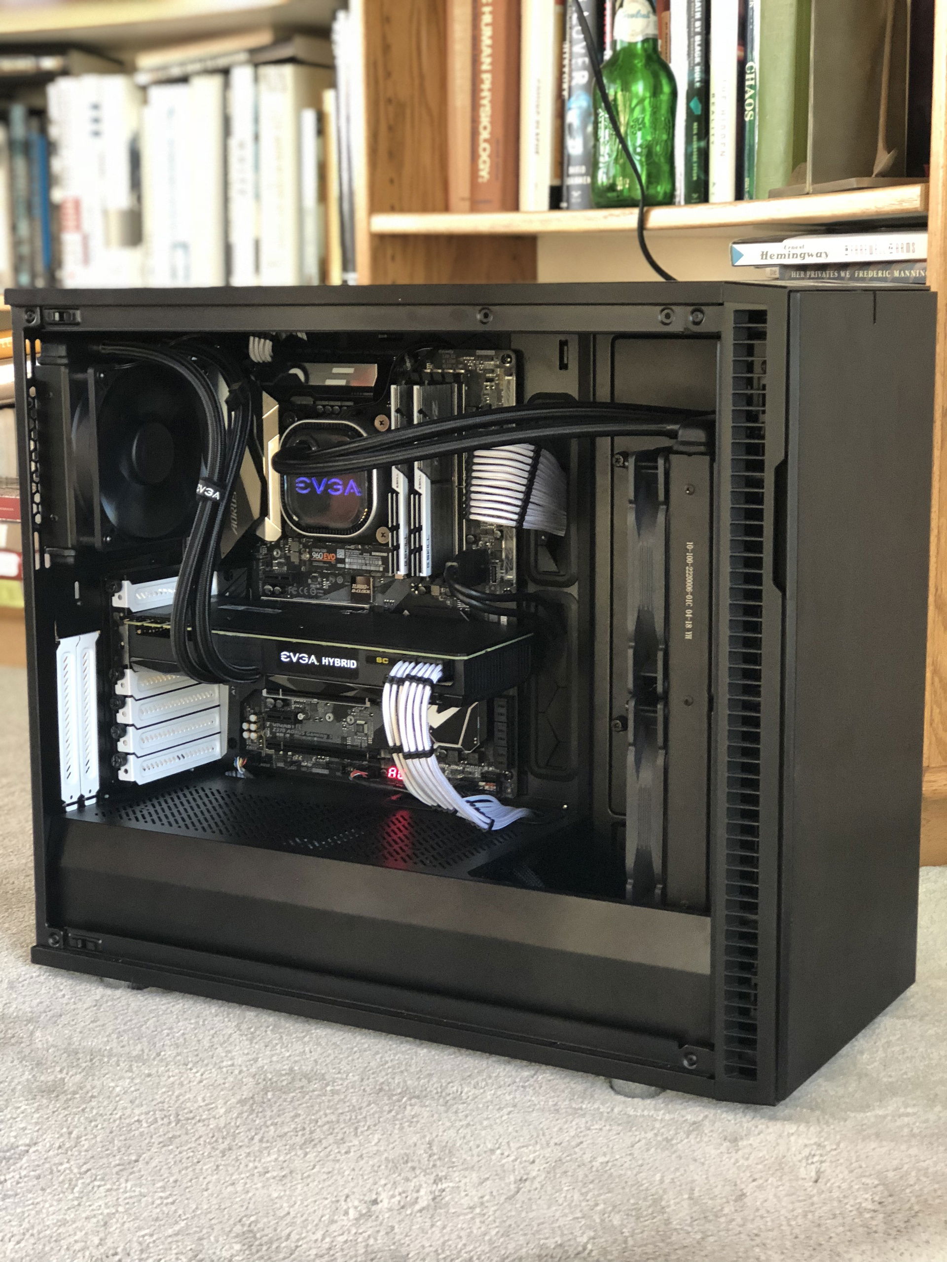 Simple and Sleek Gaming Computer » builds.gg
