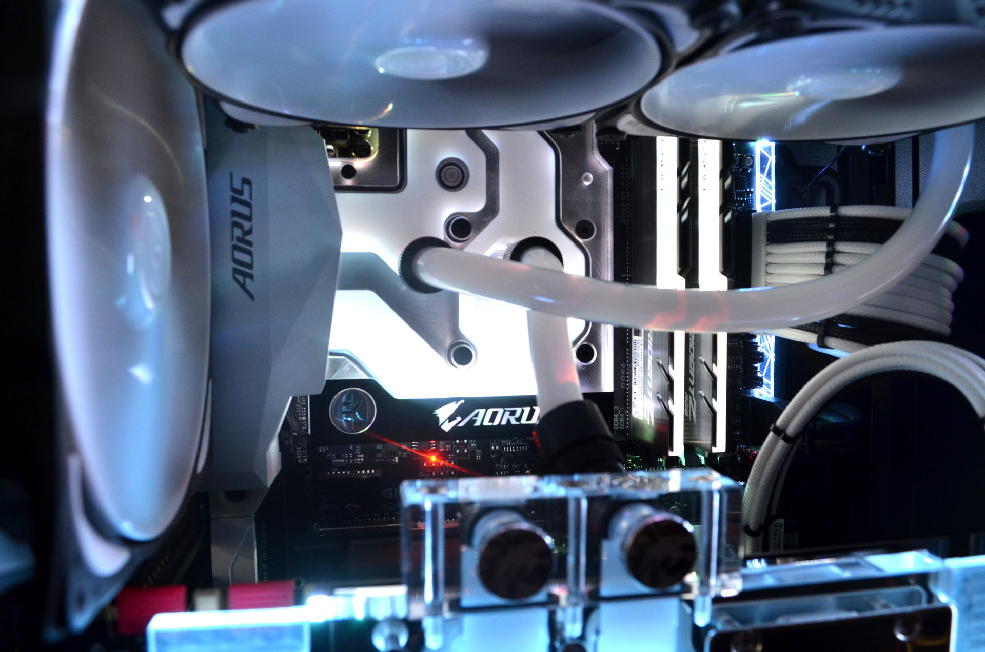 My Fractal Define R6 Gaming Rig » builds.gg