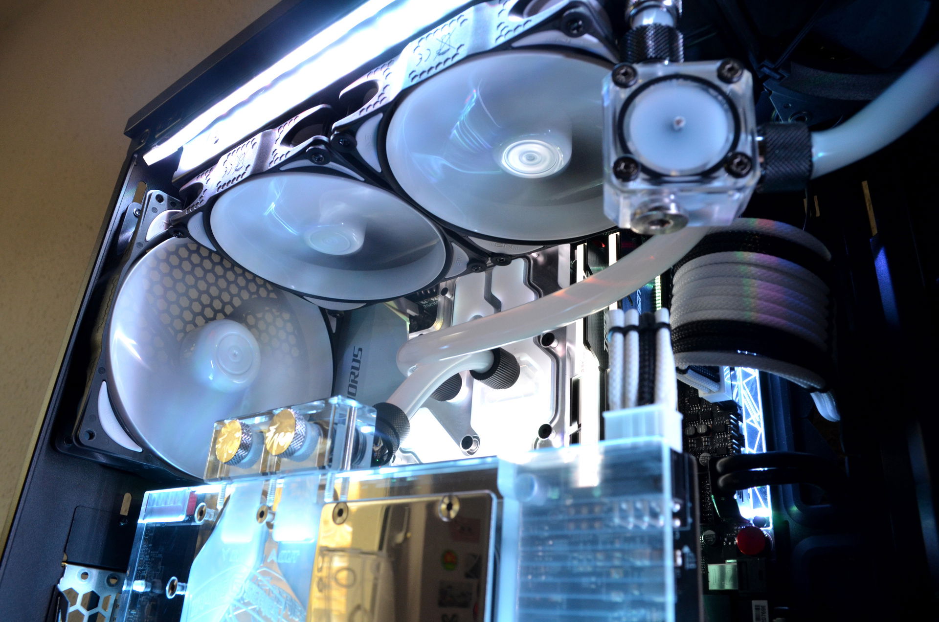 My Fractal Define R6 Gaming Rig » builds.gg