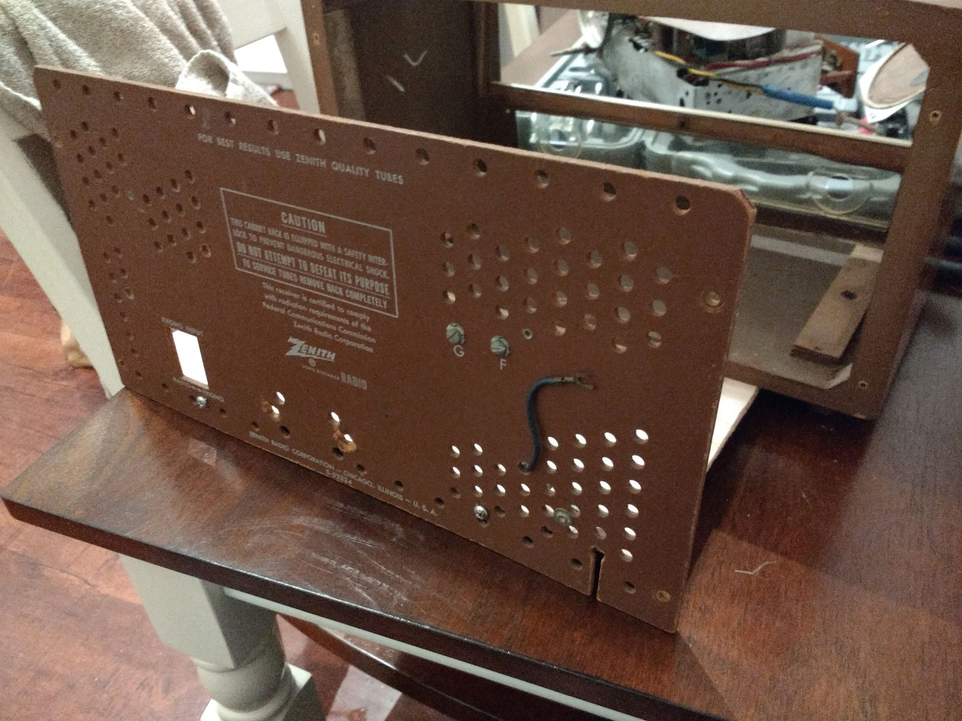 Classic Tube Radio Computer » builds.gg