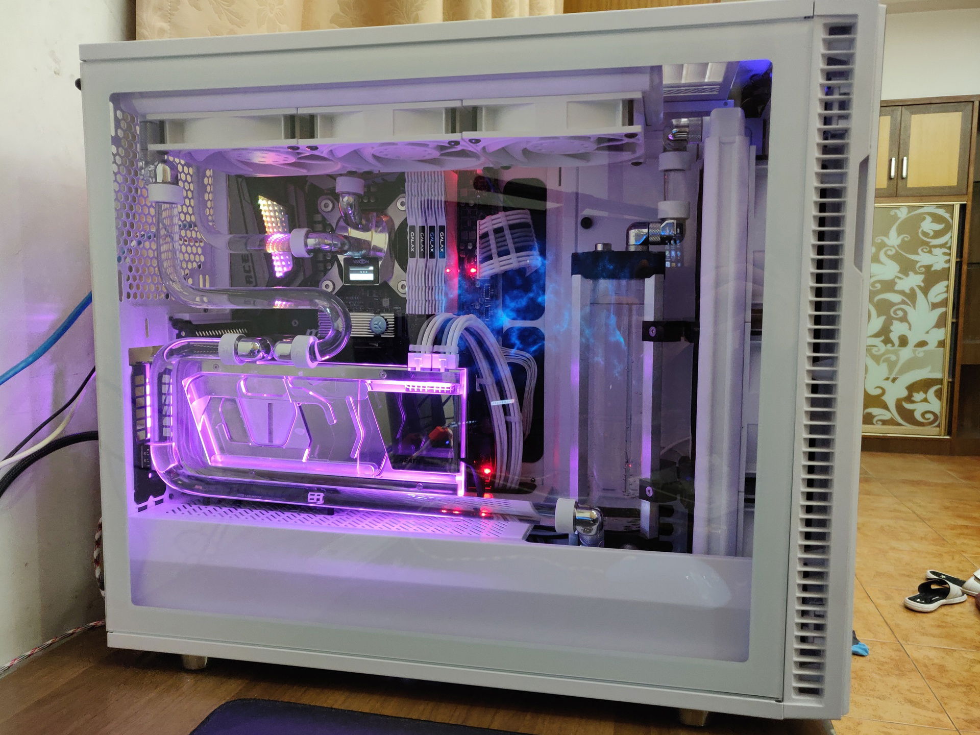 Silver white theme Define R6 » builds.gg