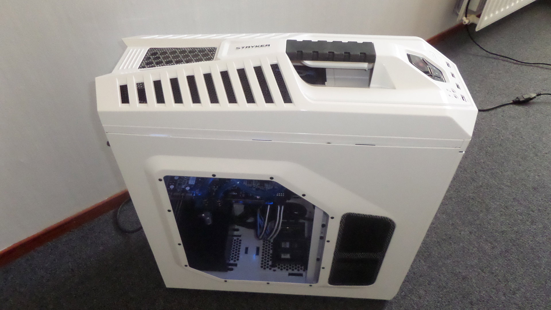 CM Stryker White & Blue Edition » builds.gg
