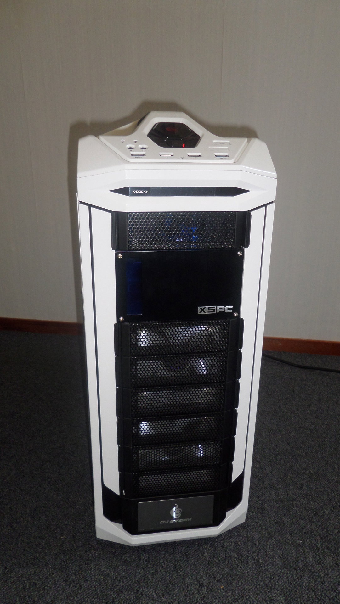 CM Stryker White & Blue Edition » builds.gg