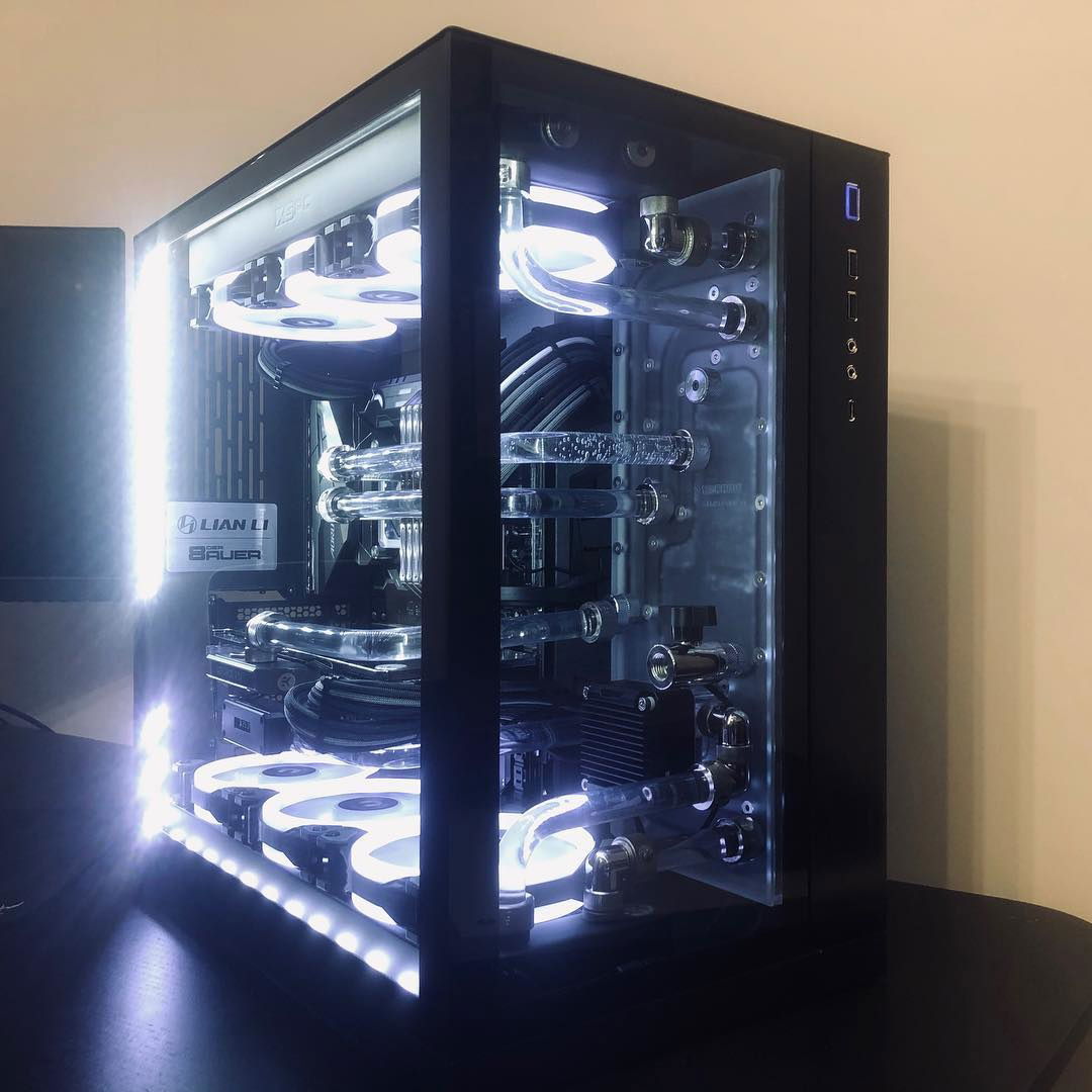 Chrome, Black and White Clean Build » builds.gg