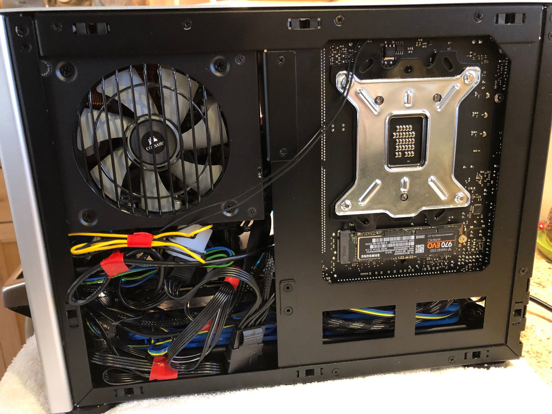 Ncase M1: Full Hardline Water Loop » builds.gg