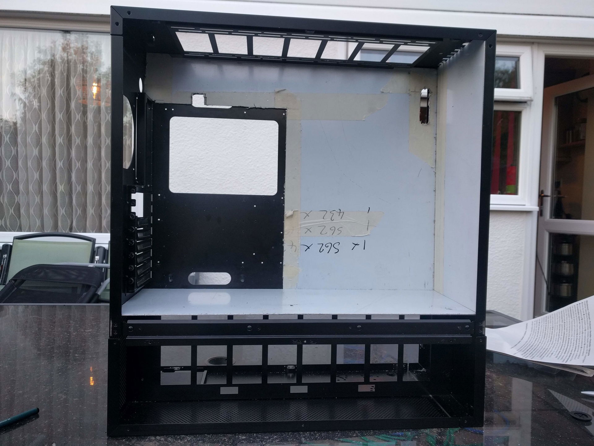 Lian-Li V3000 » builds.gg