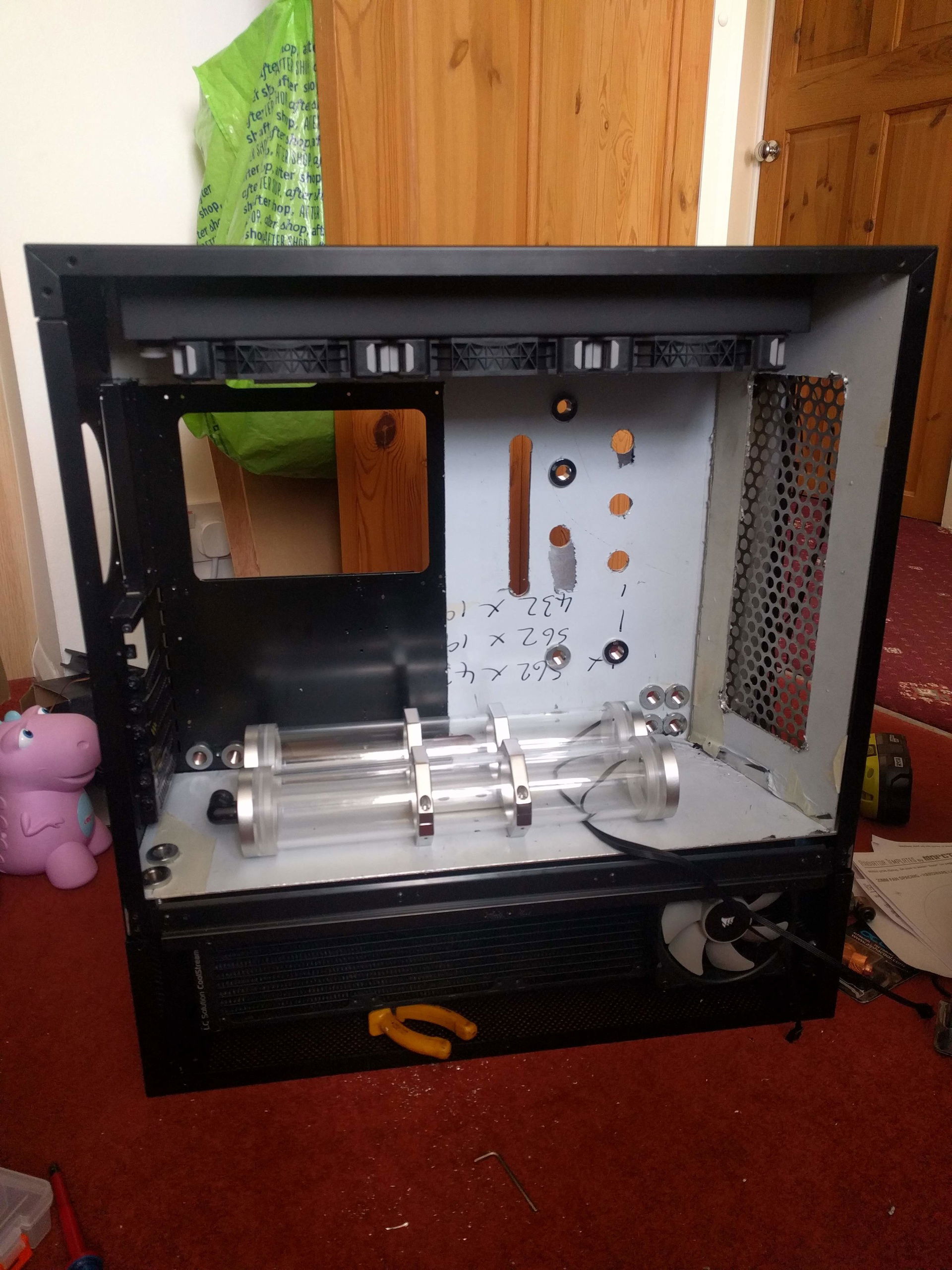 Lian-Li V3000 » builds.gg