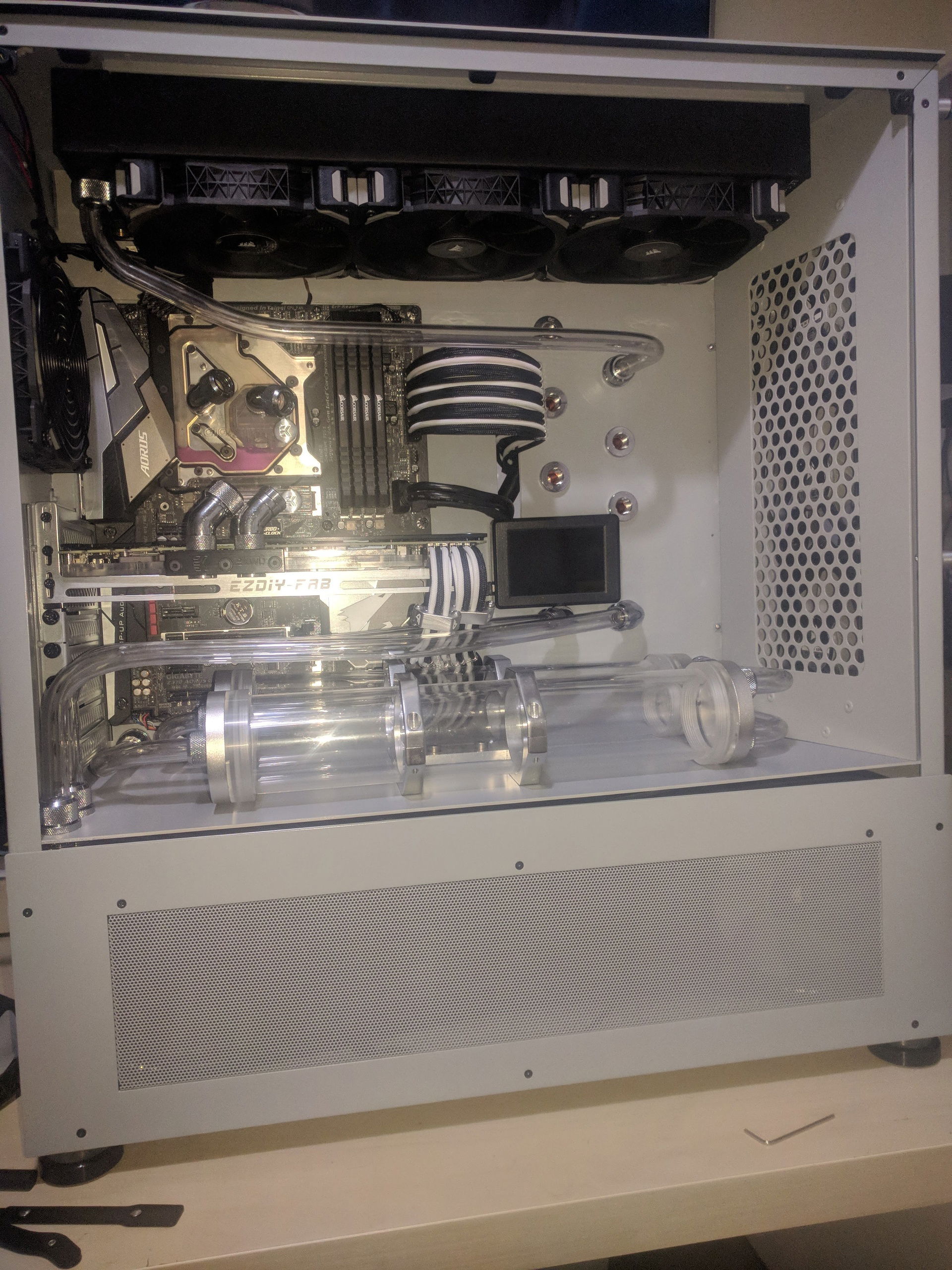 Lian-Li V3000 » builds.gg